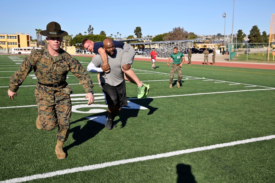 Educators get taste of recruit training > United States Marine Corps ...