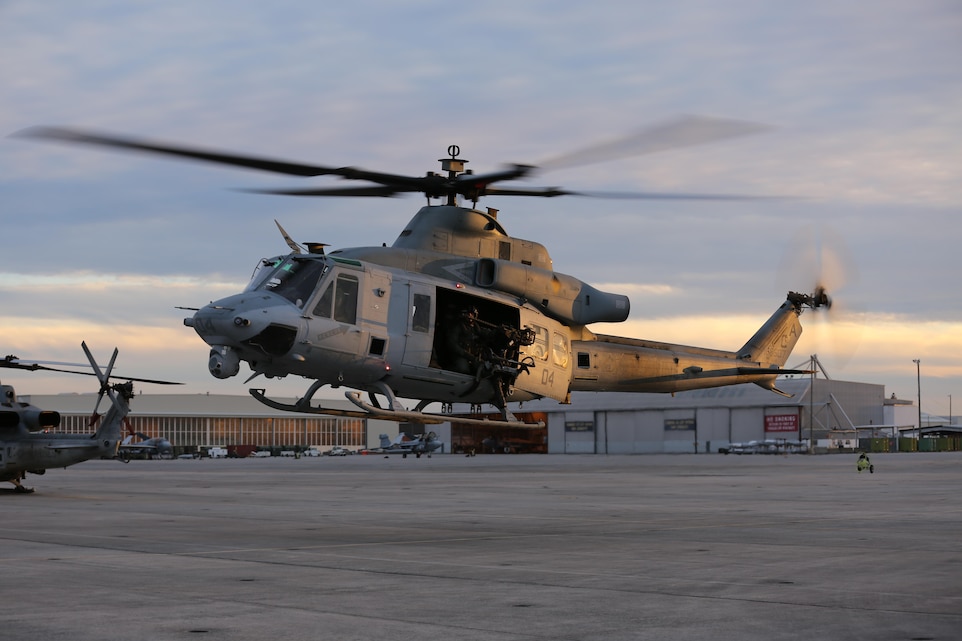 Cherry Point pilots train for night operations > United States Marine ...