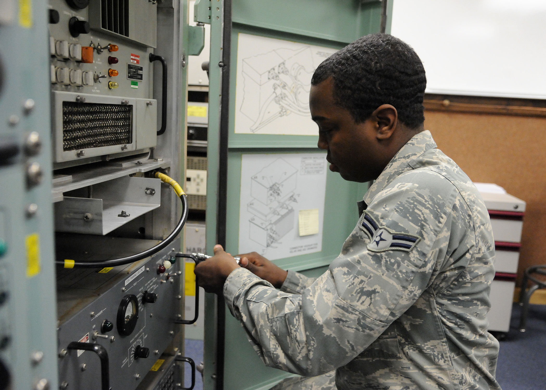Hard-working maintenance Airman finds time to smile > Malmstrom Air ...