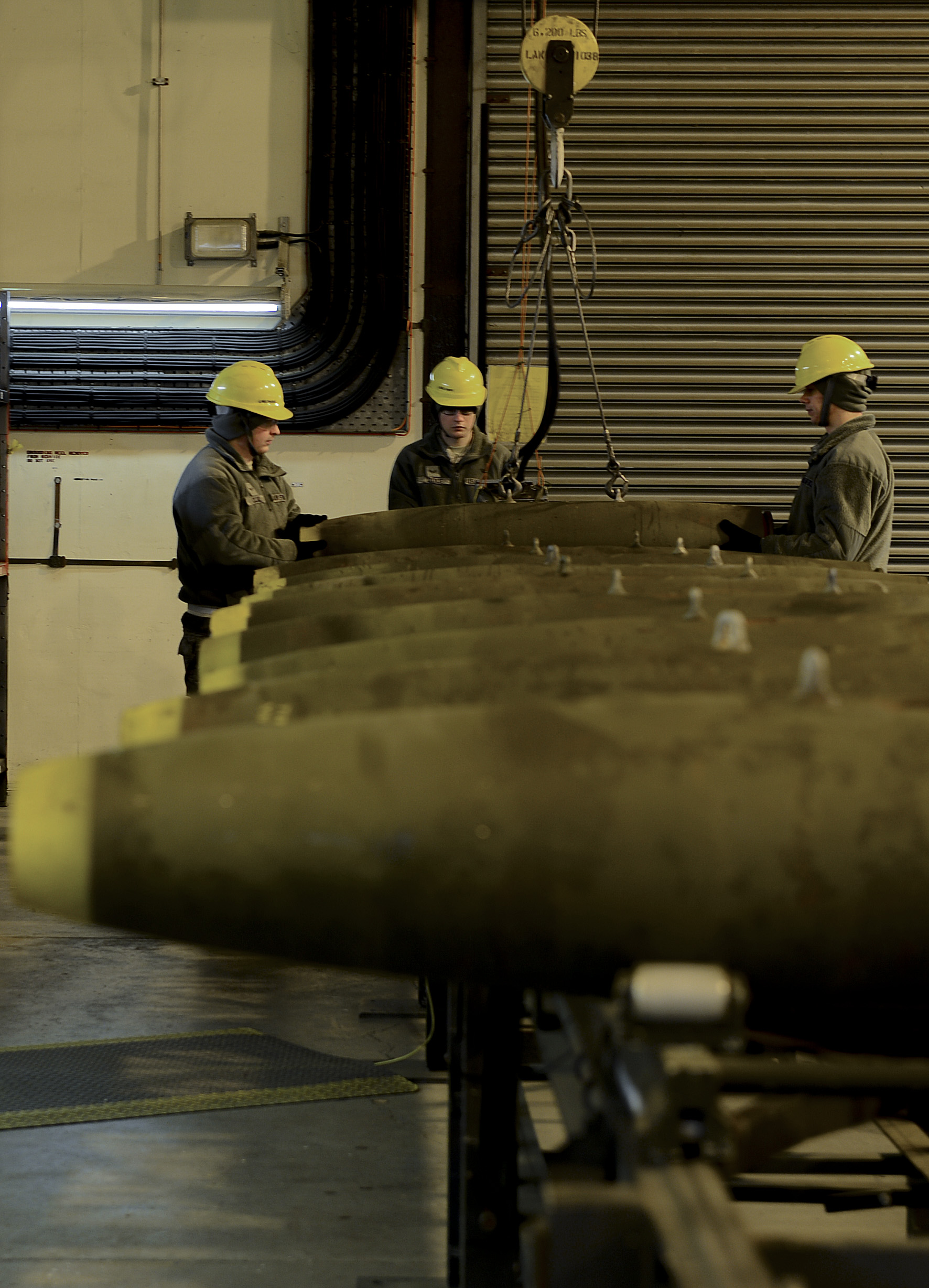 Munitions Airmen build live bombs, prepare for exercise > Royal Air ...