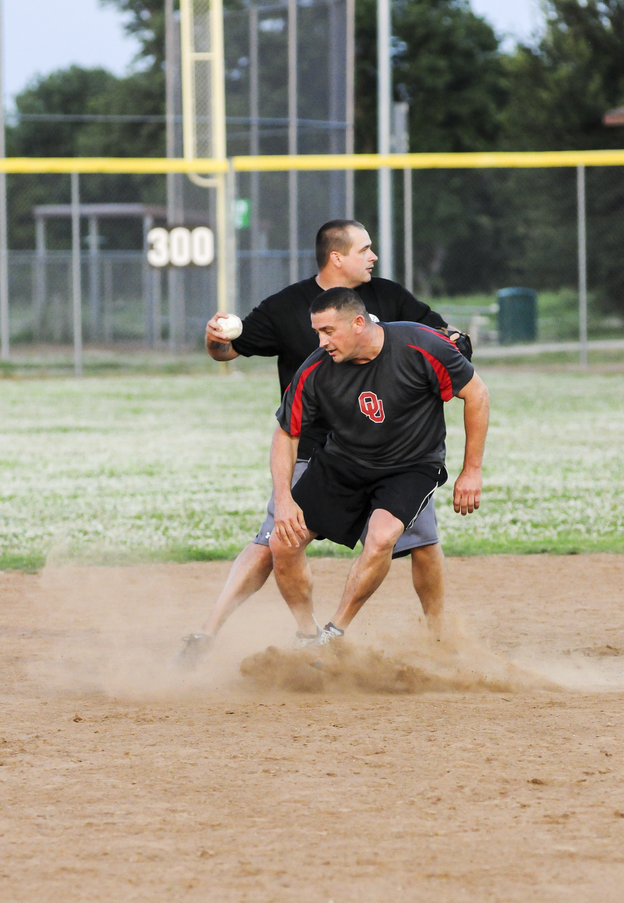 Okies' softball team gets off to slow start > 507th Air Refueling Wing ...