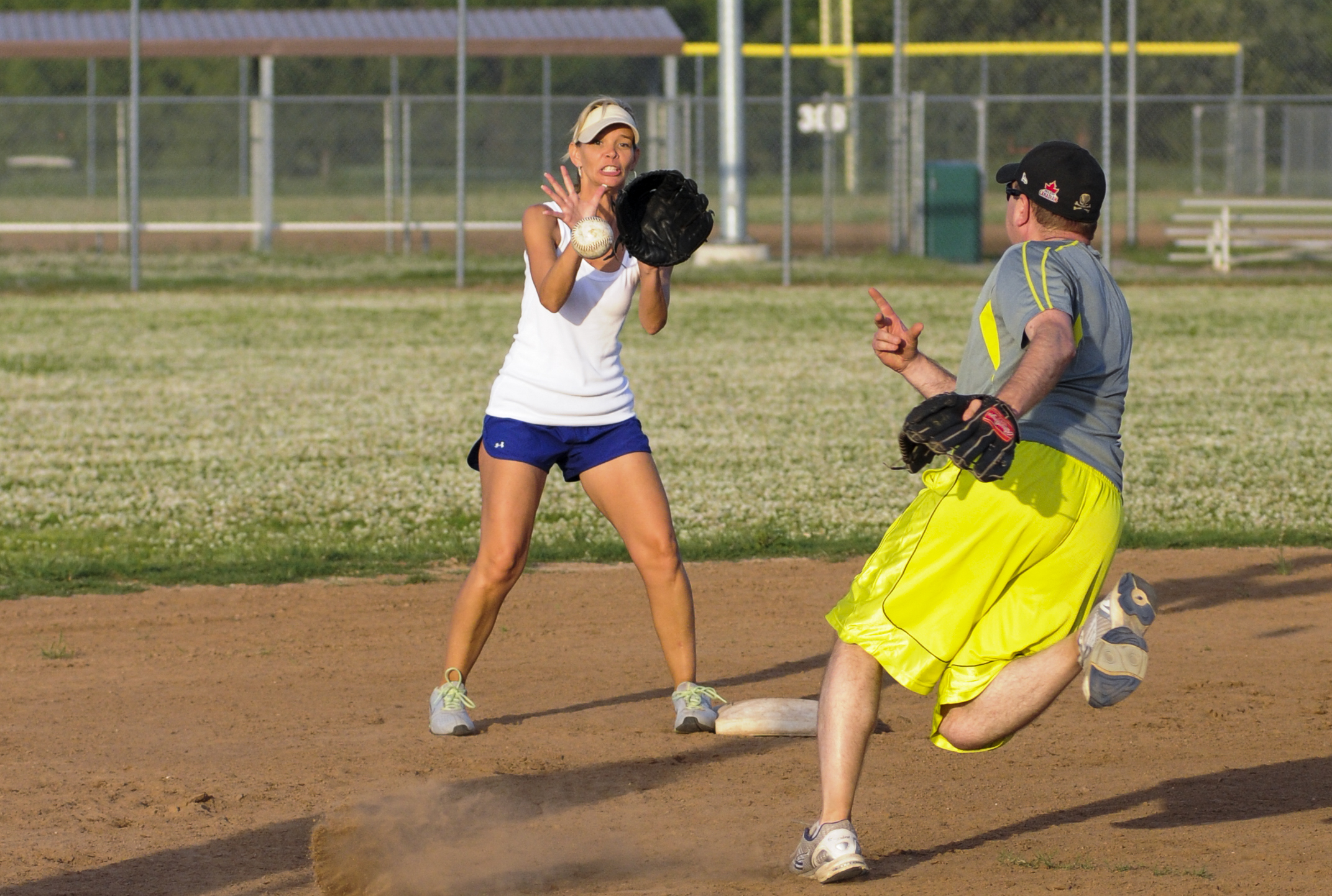 Okies' softball team gets off to slow start > 507th Air Refueling Wing ...