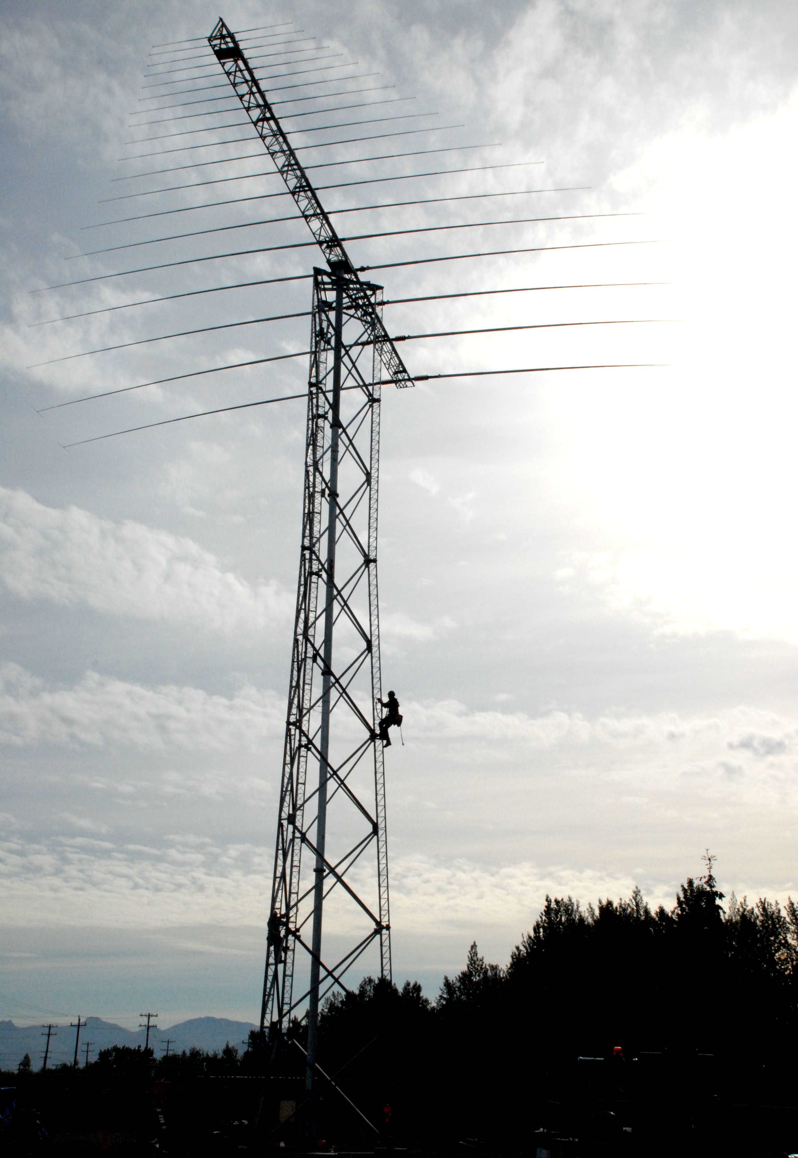 New high-frequency radio tower