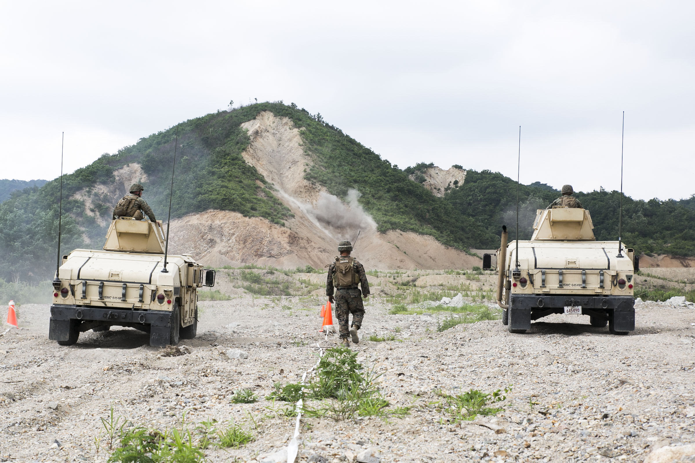 ROK, US Marines flex machine gun muscle > United States Marine Corps ...