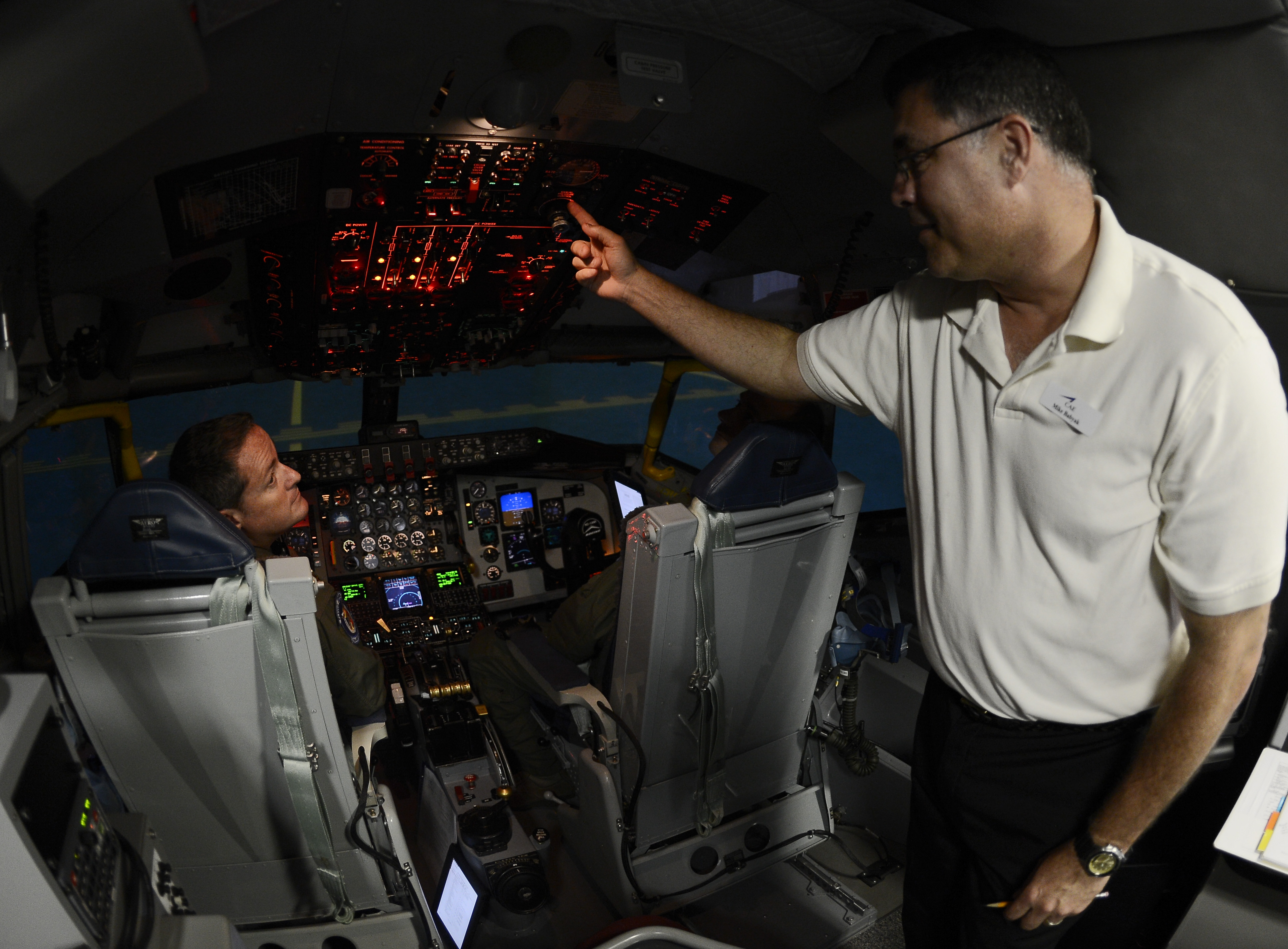 Train to fly: boom simulator operator > Air Mobility Command > Article ...