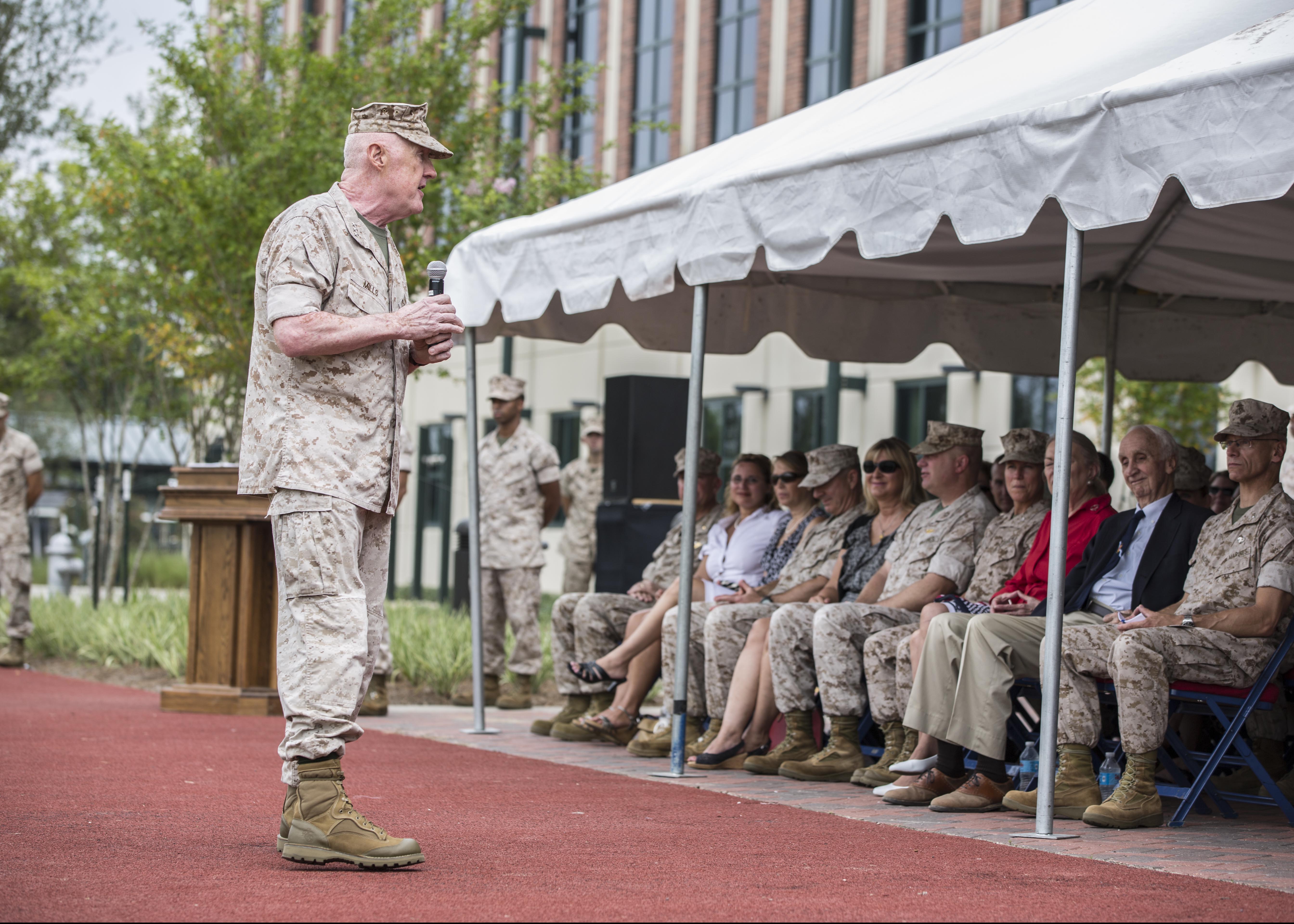 4th Marine Logistics Group Change of Command