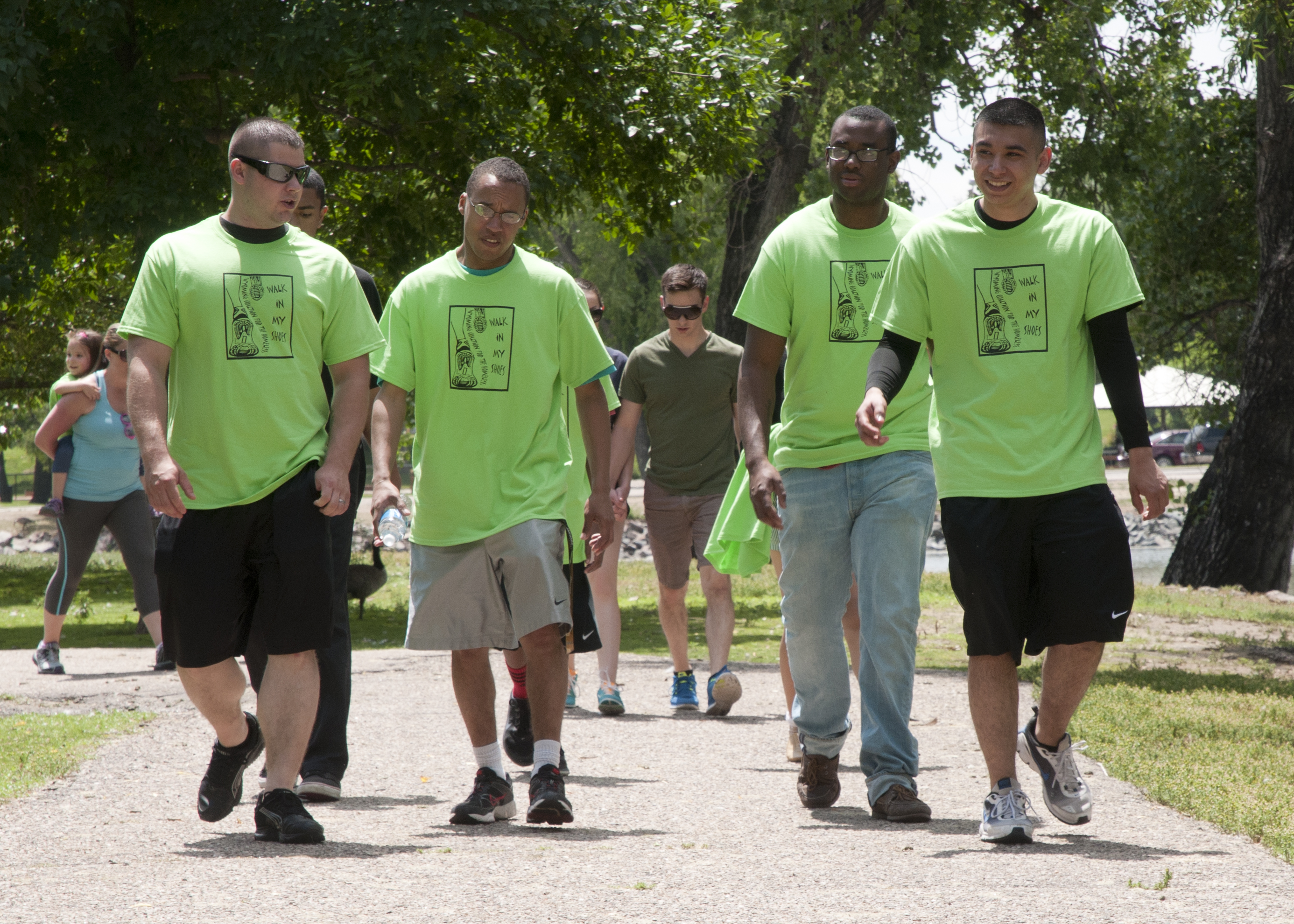 Service members volunteer their time for fundraiser > F.E. Warren Air ...