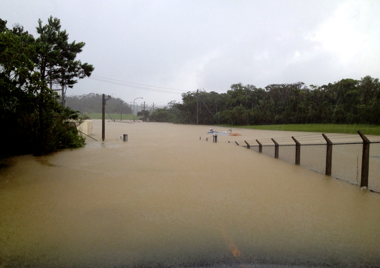 First responders save trapped defenders during Typhoon Neoguri > Kadena ...