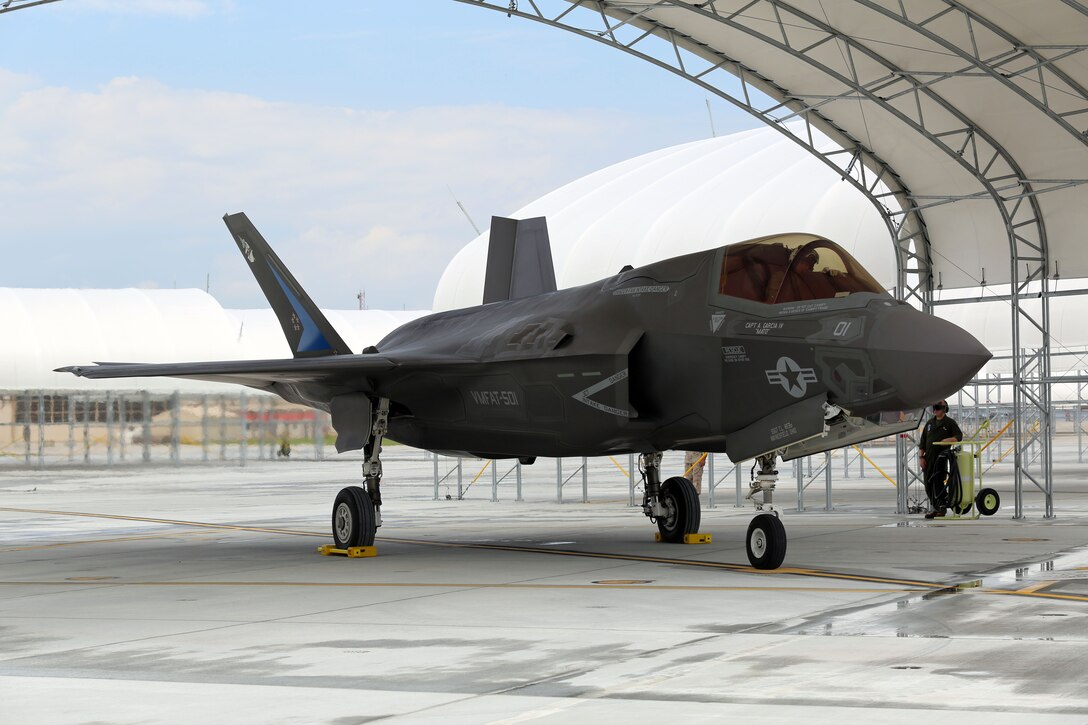 First F-35B Lightning II arrives at MCAS Beaufort