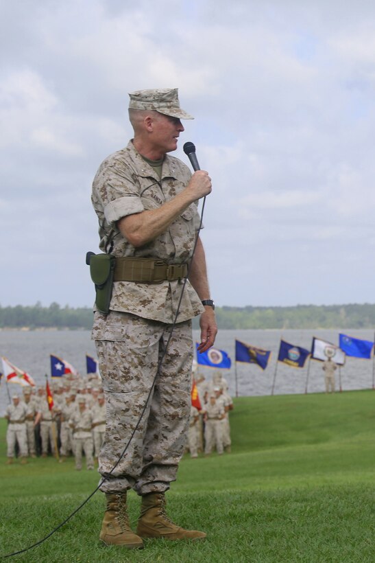 2nd Marine Logistics Group welcomes new commander