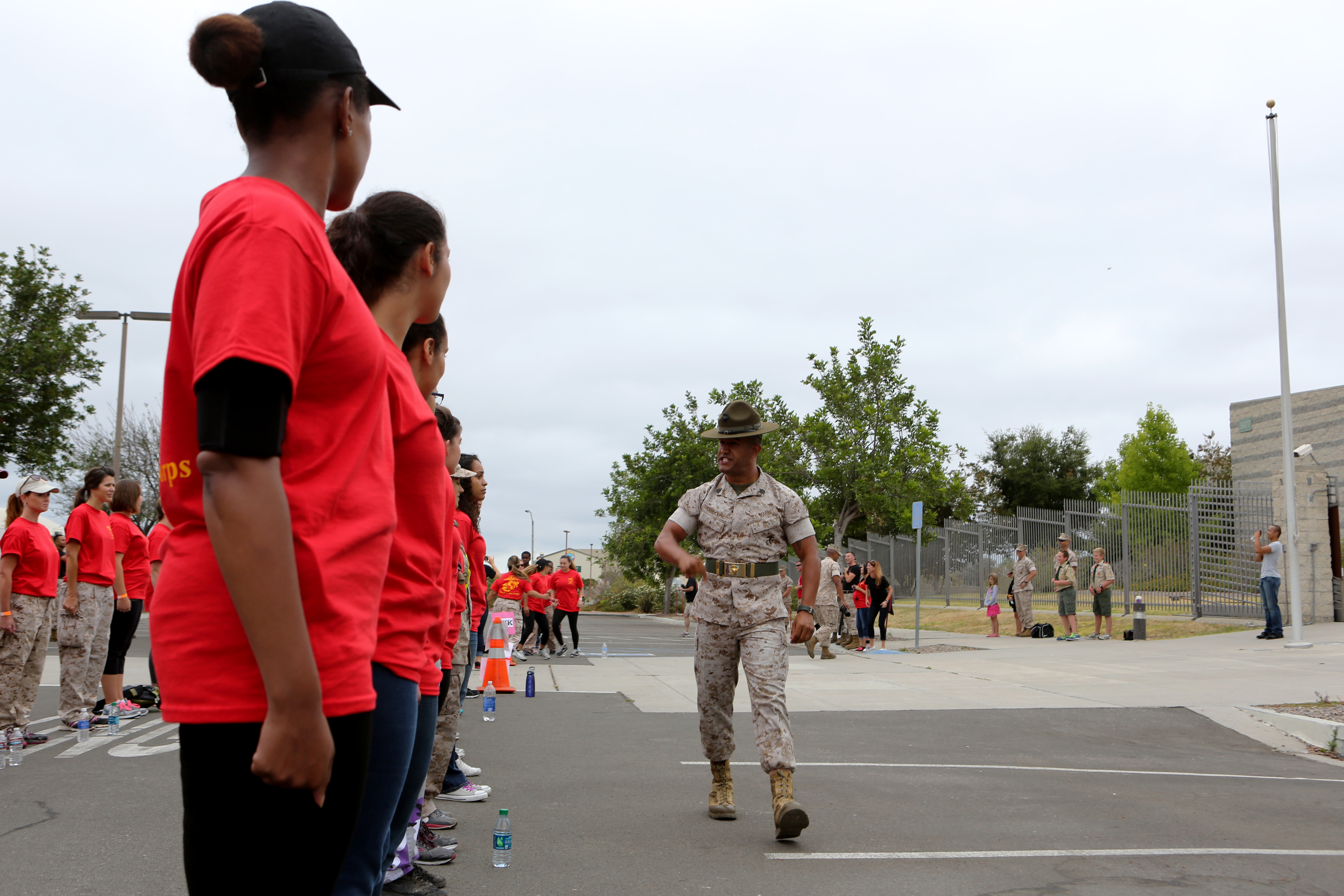 Family members take part in Jane Wayne Day > 3rd Marine Aircraft Wing ...