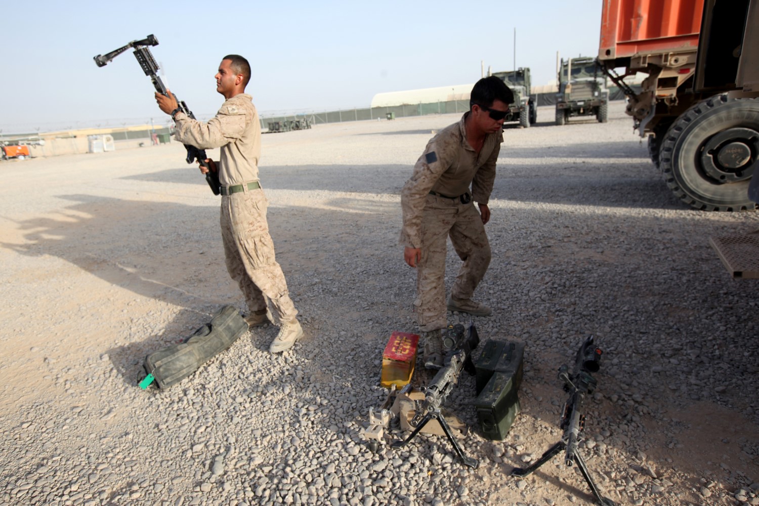 Turret gunners of Combat Logistics Battalion 7 keep convoy safe