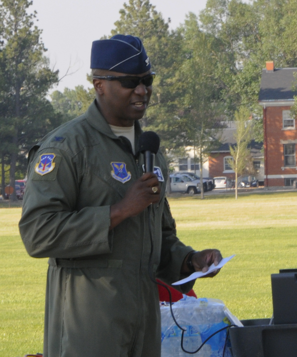 Airmen, civilians stampede across Warren > F.E. Warren Air Force Base ...