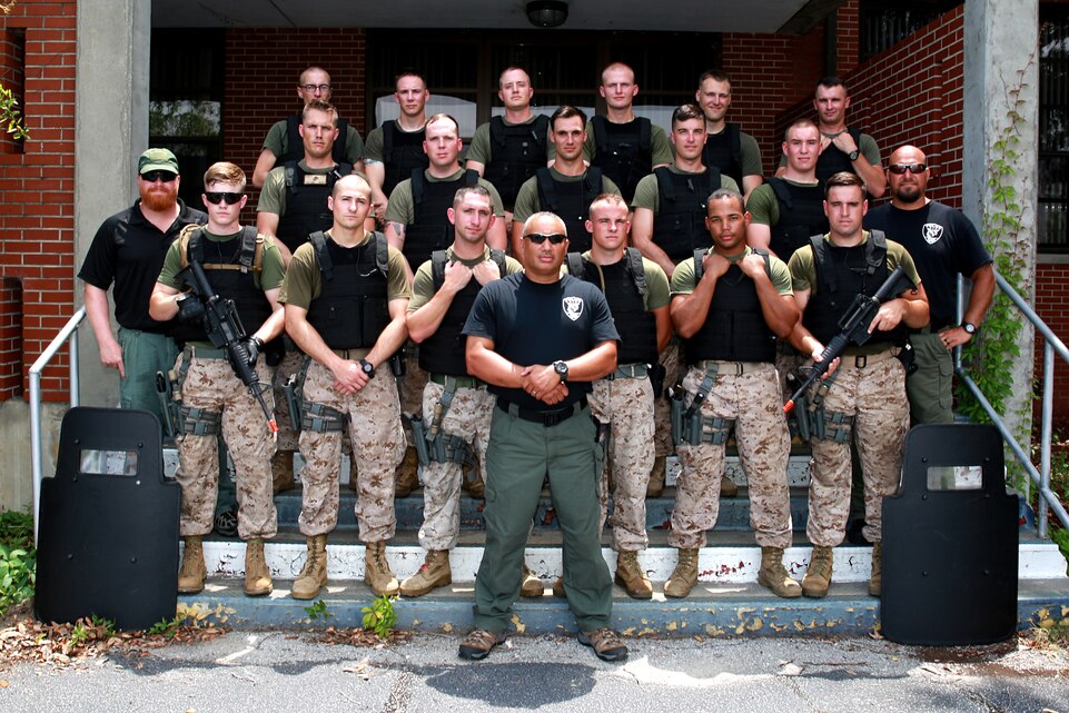 4th LEB conducts SRT training > United States Marine Corps Flagship ...