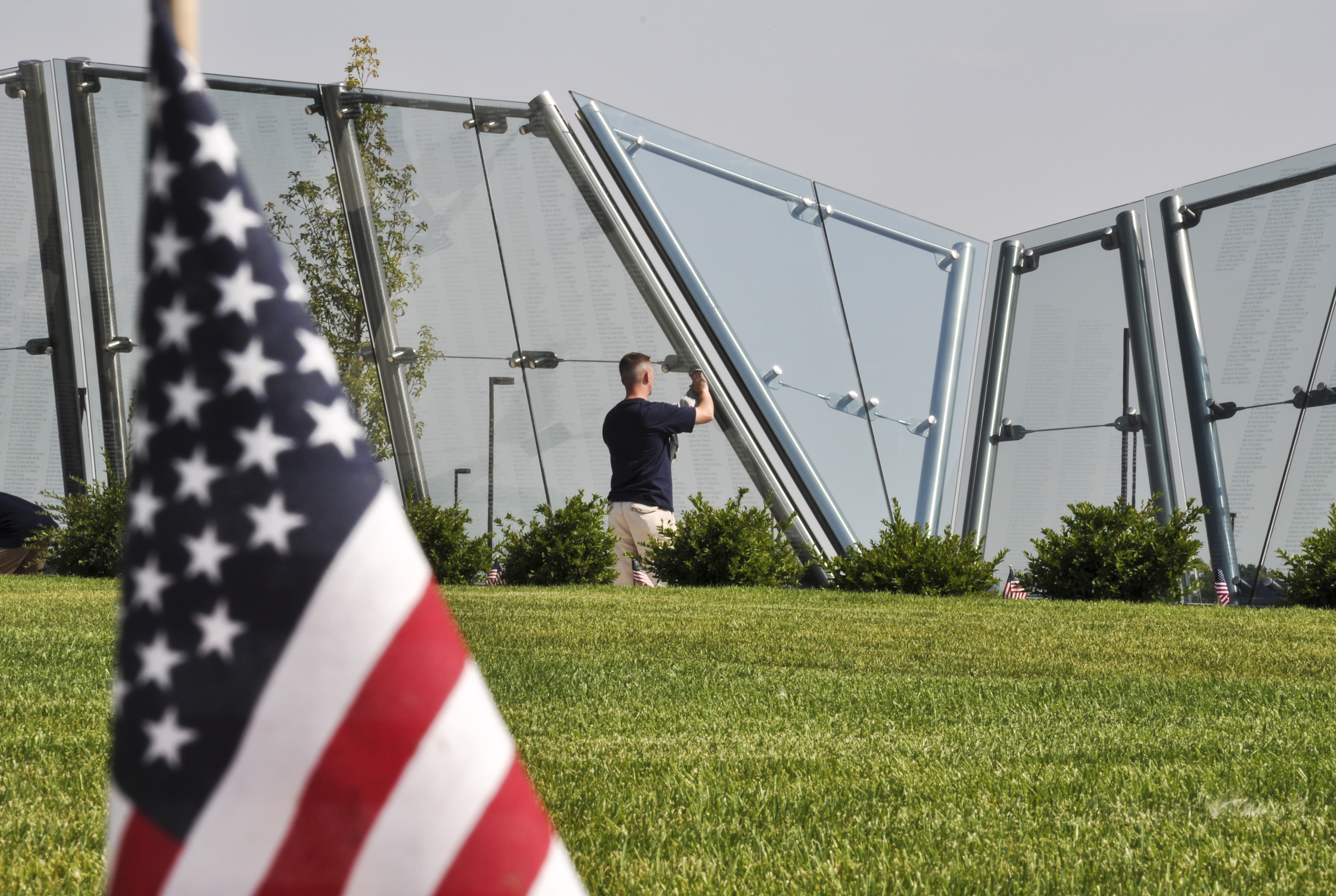 Buckley’s Top 3 cleans, honors Colorado Freedom Memorial > Buckley ...