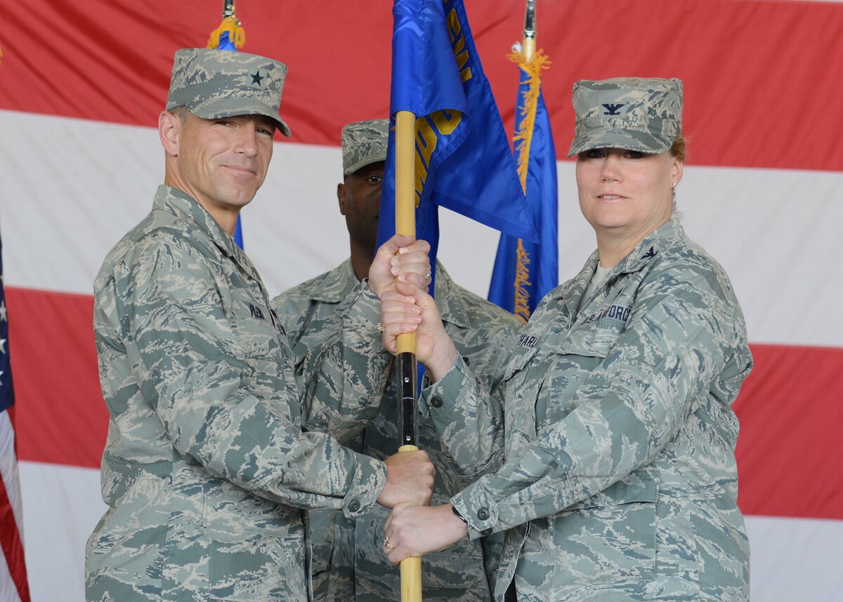 Luke welcomes new MDG commander > Air Force Medical Service > Display
