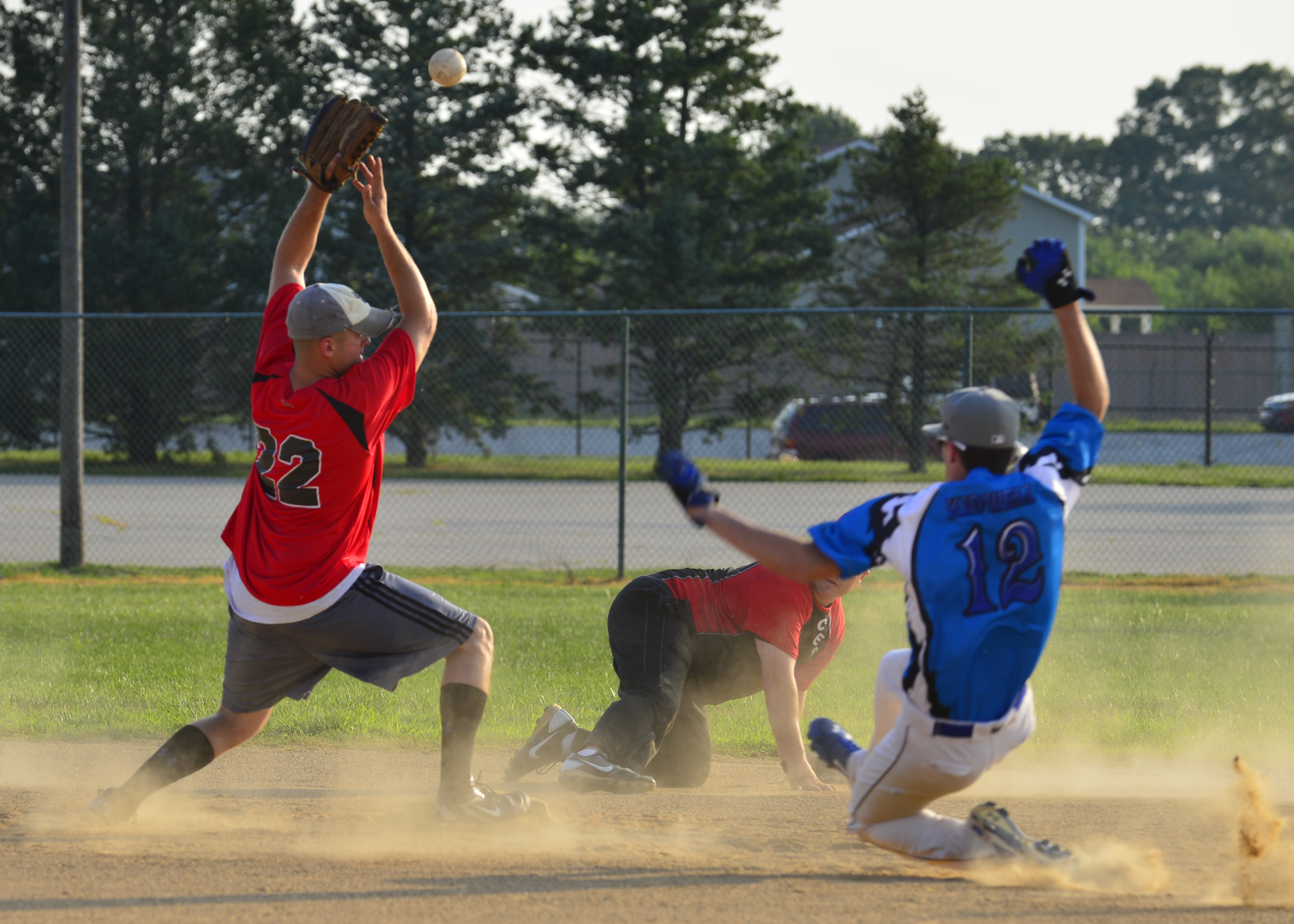 MXS upsets top-ranked CES in intramural softball > Dover Air Force Base ...