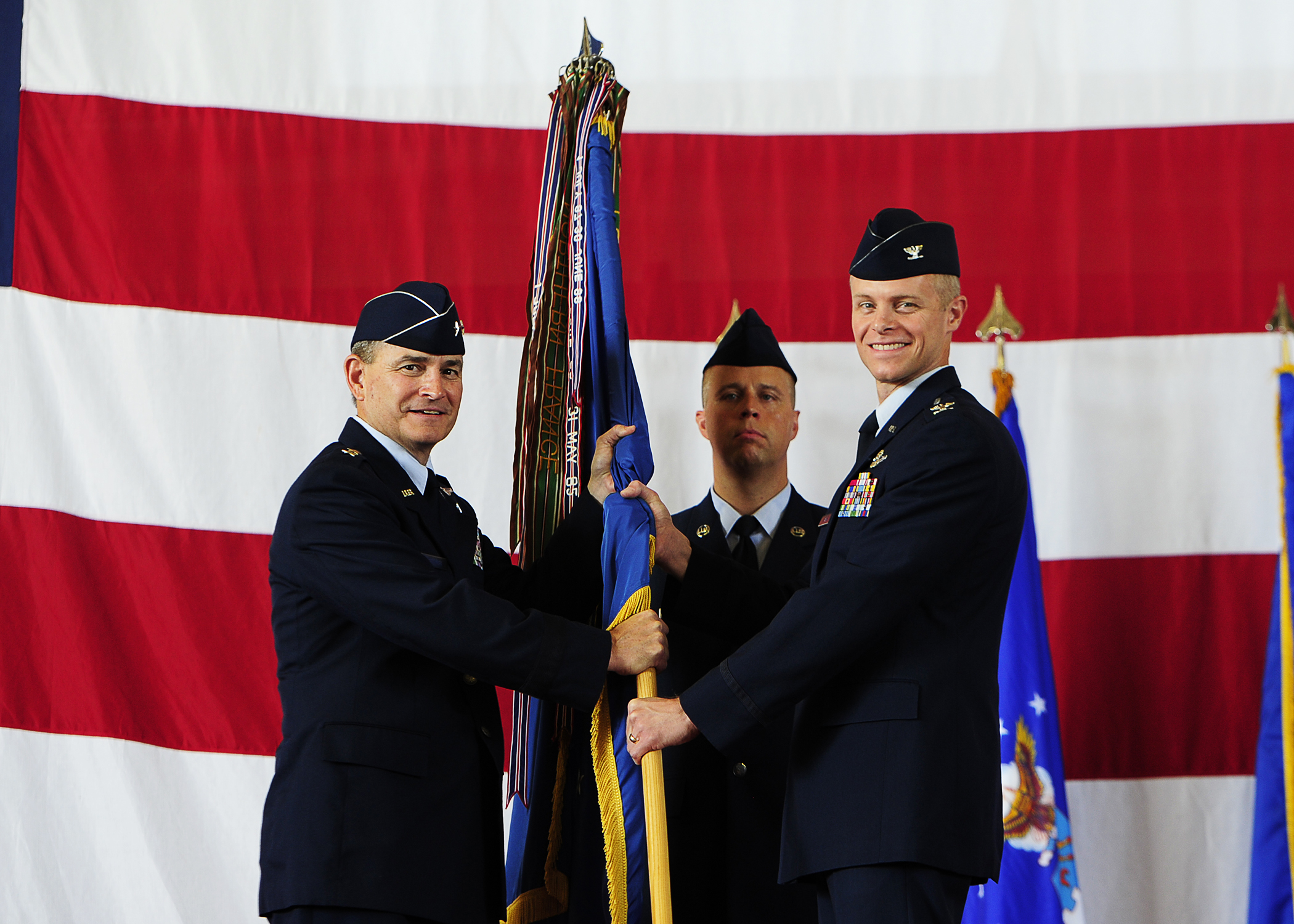 325th Fighter Wing receives new leadership