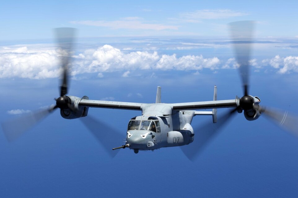 11th Marine Expeditionary Unit conducts long-range insert > United ...
