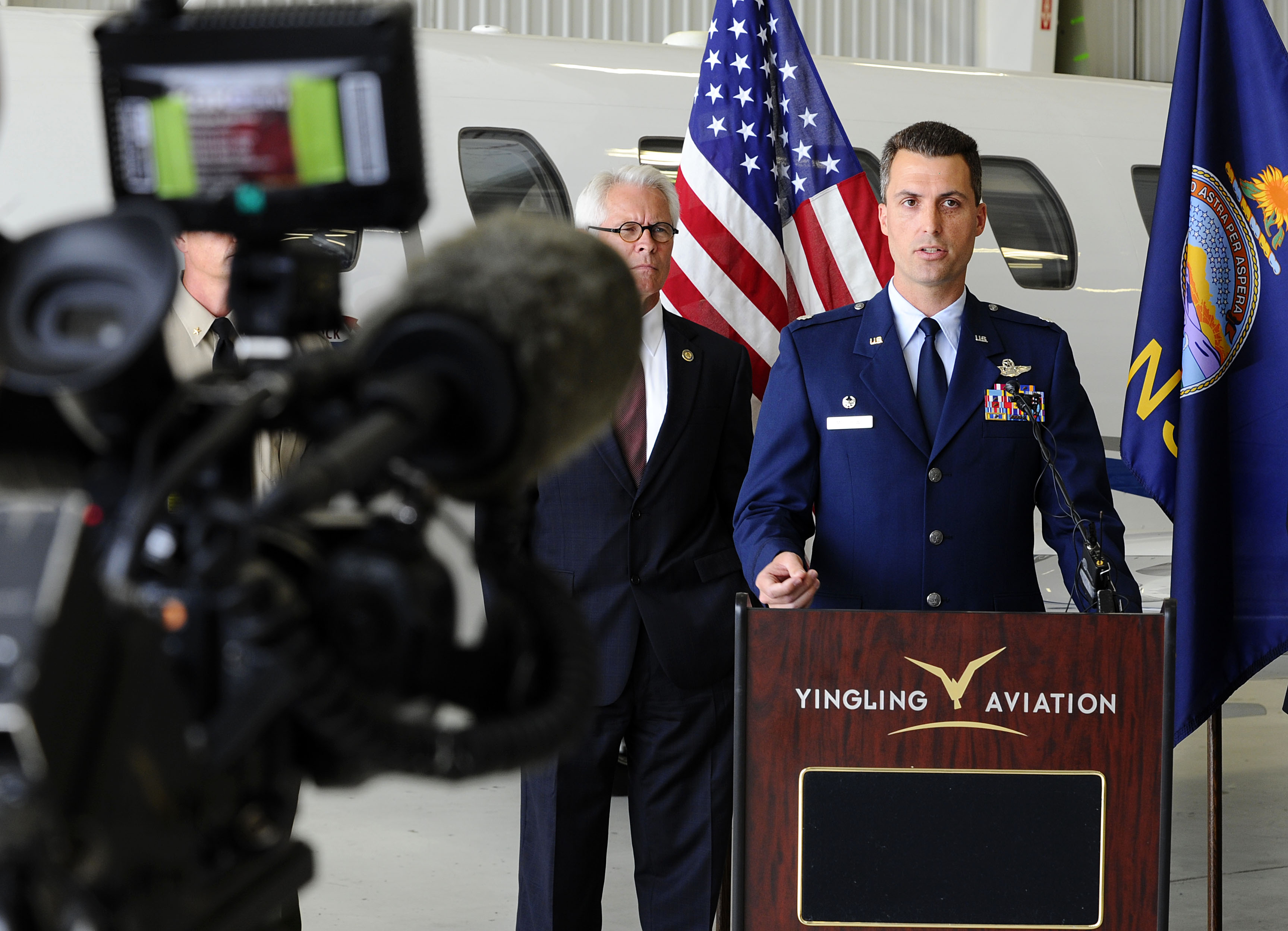 FBI launches campaign to raise laser threat awareness > McConnell Air ...