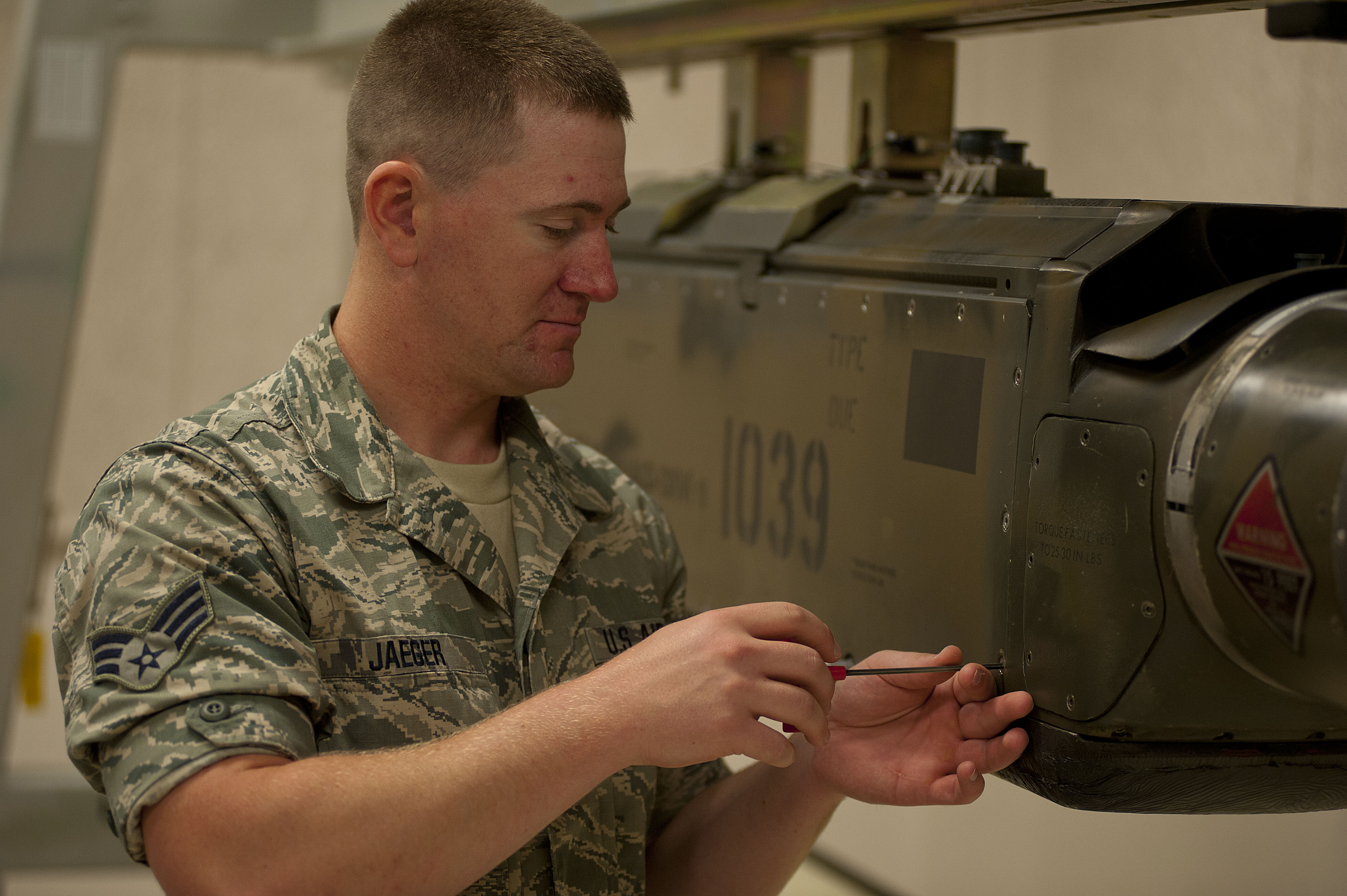 Excellence: electronic warfare student achieves ACE award > Sheppard ...