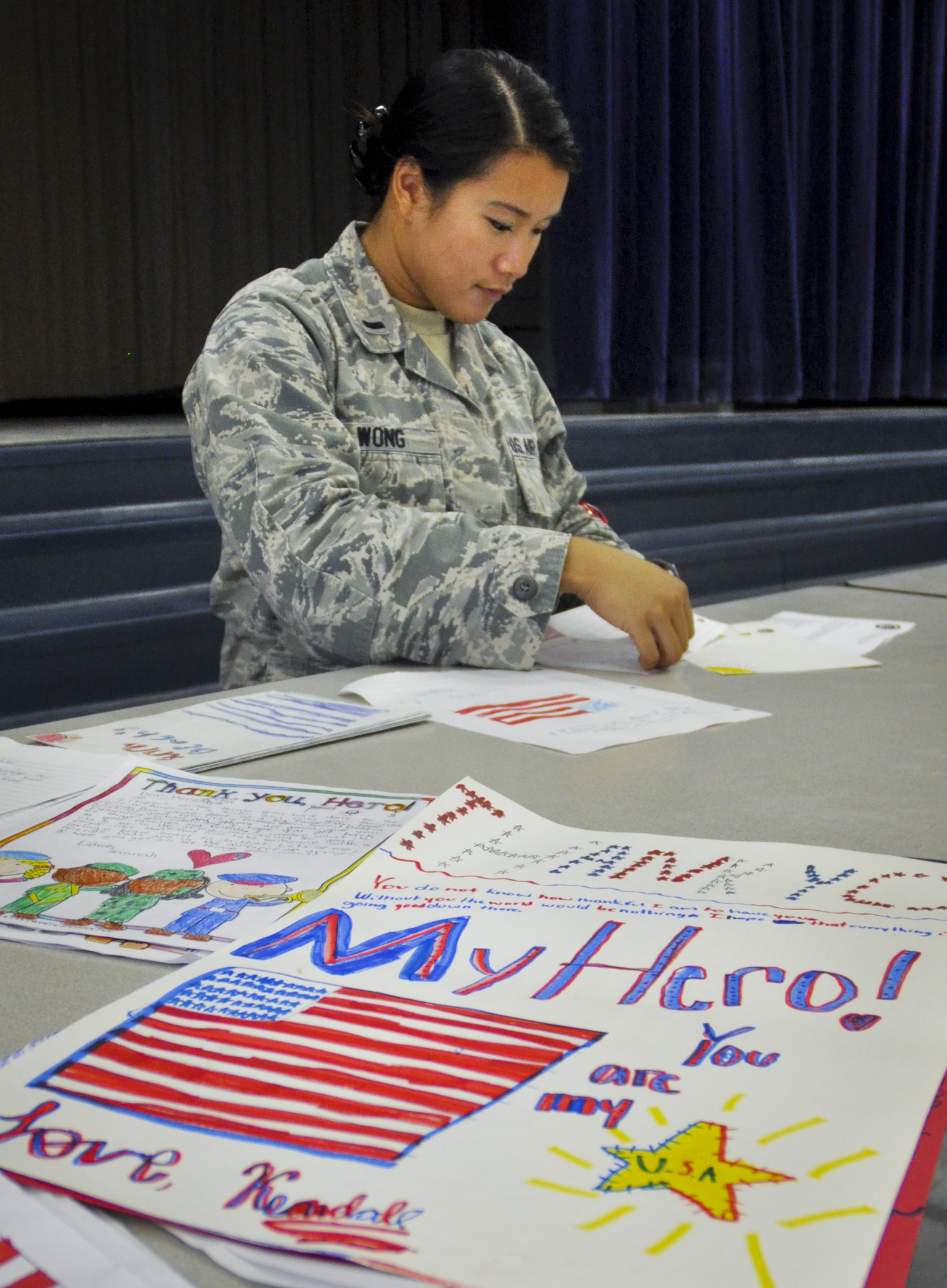 Volunteers ready packages for deployed Airmen