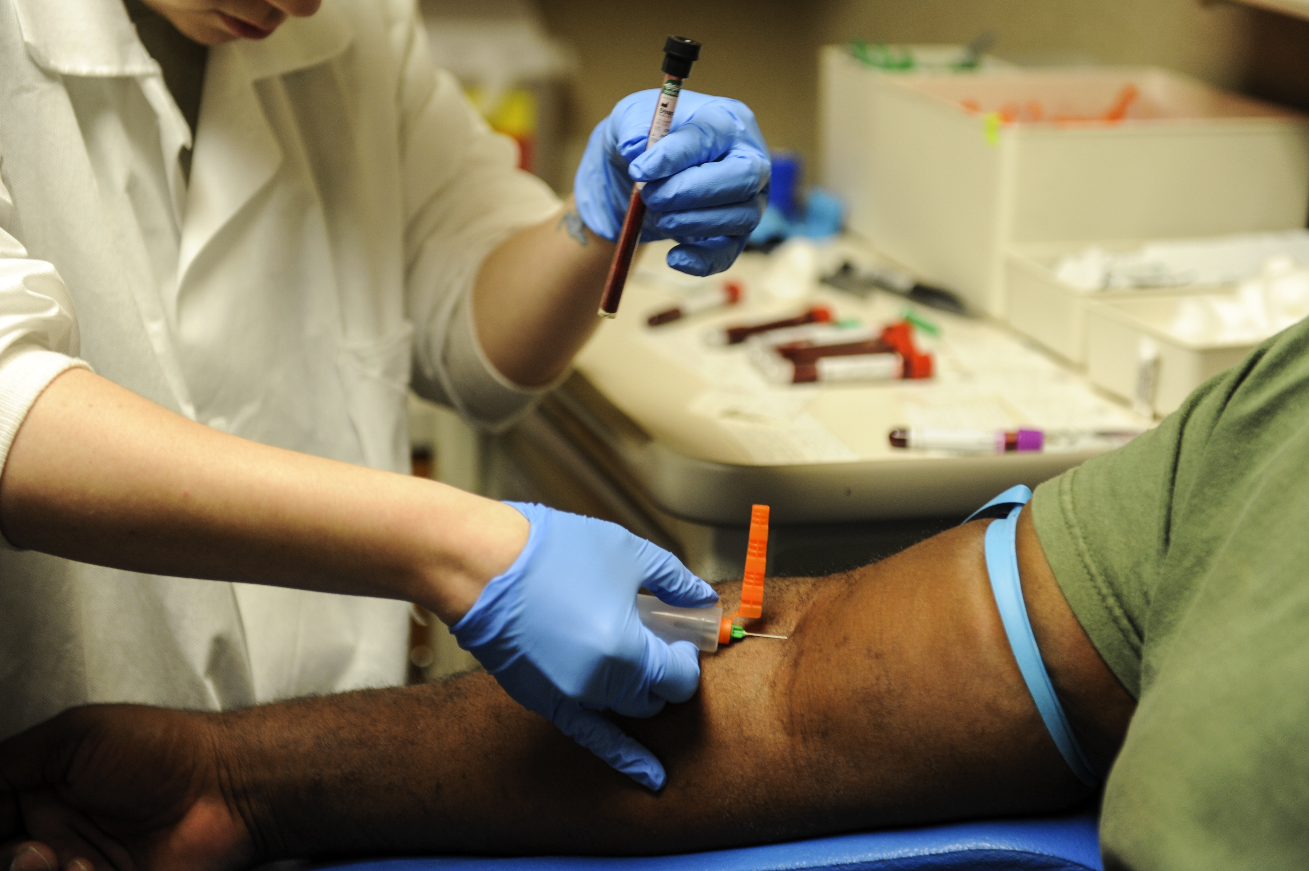 Photo Essay: 19th MDSS lab draws first blood > Little Rock Air Force ...