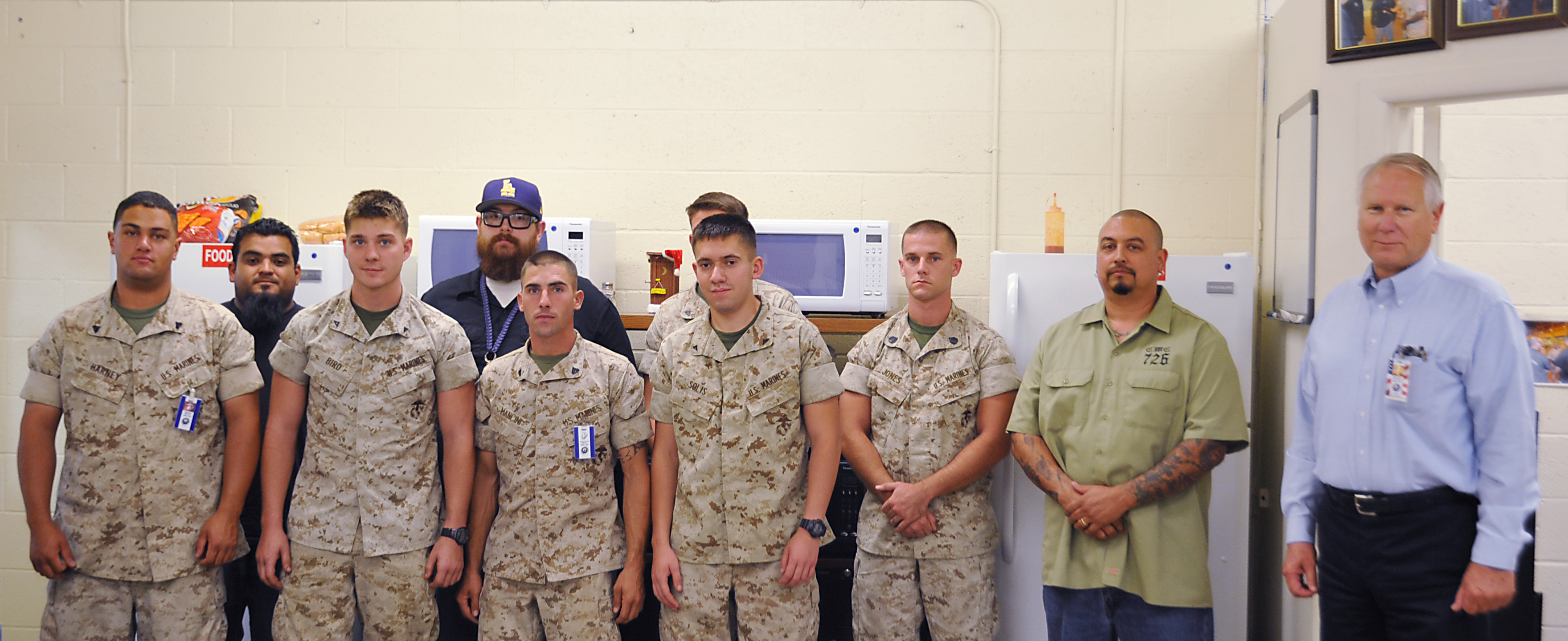 Island Marines get high desert training > United States Marine Corps ...