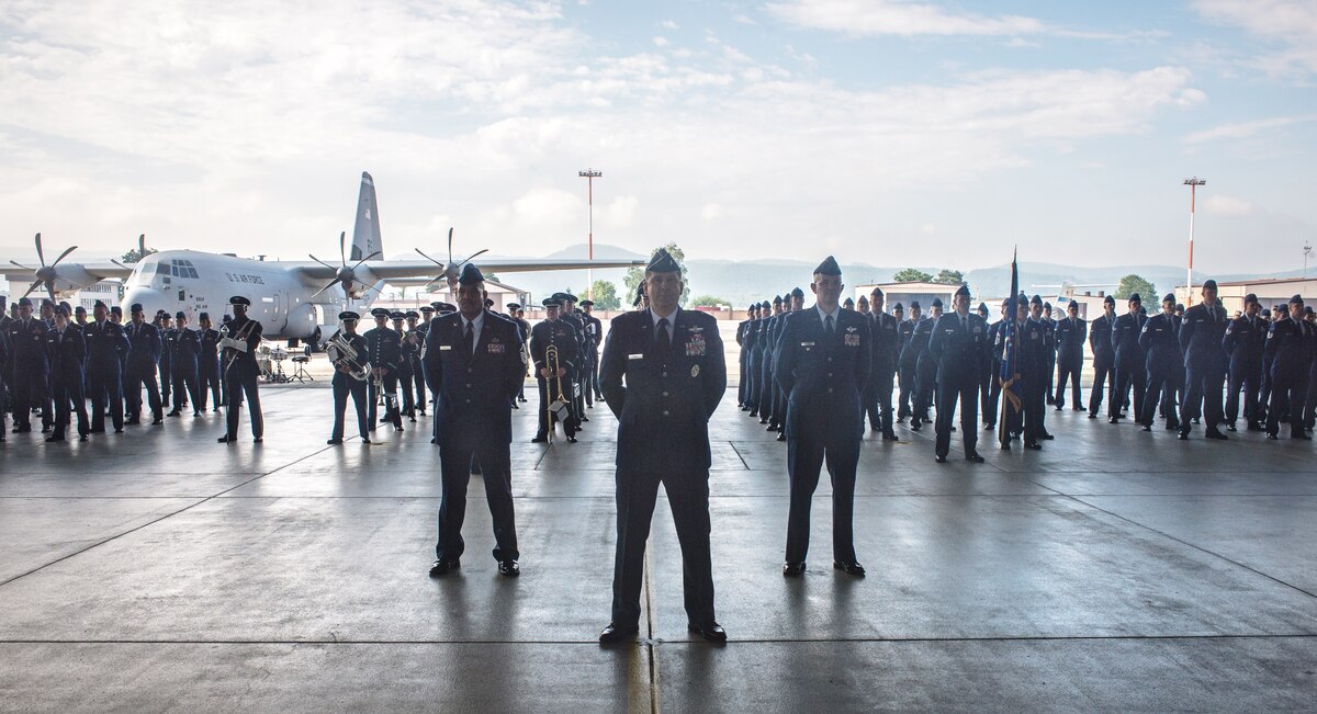 Gen Roberson assumes command of 3rd AF > U.S. Air Forces in Europe ...