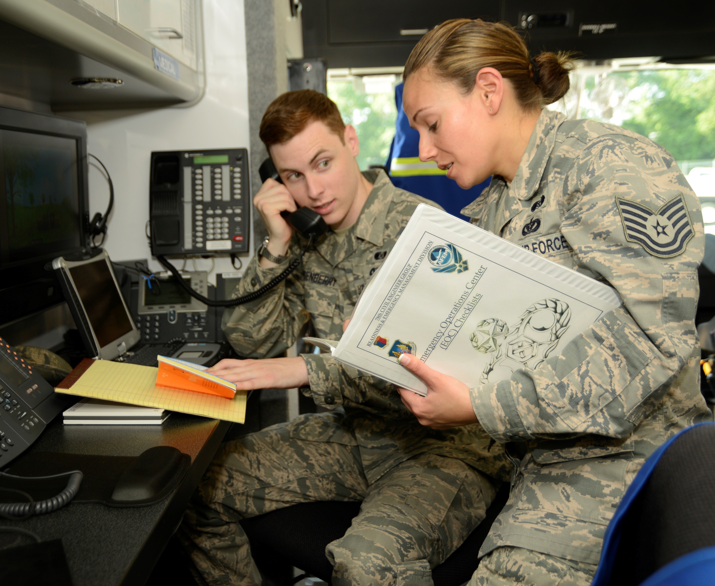 Disaster response vehicle makes EOC mobile > Robins Air Force Base ...