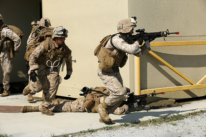 BLT 3/6, 24th MEU conducts vertical assault raid course