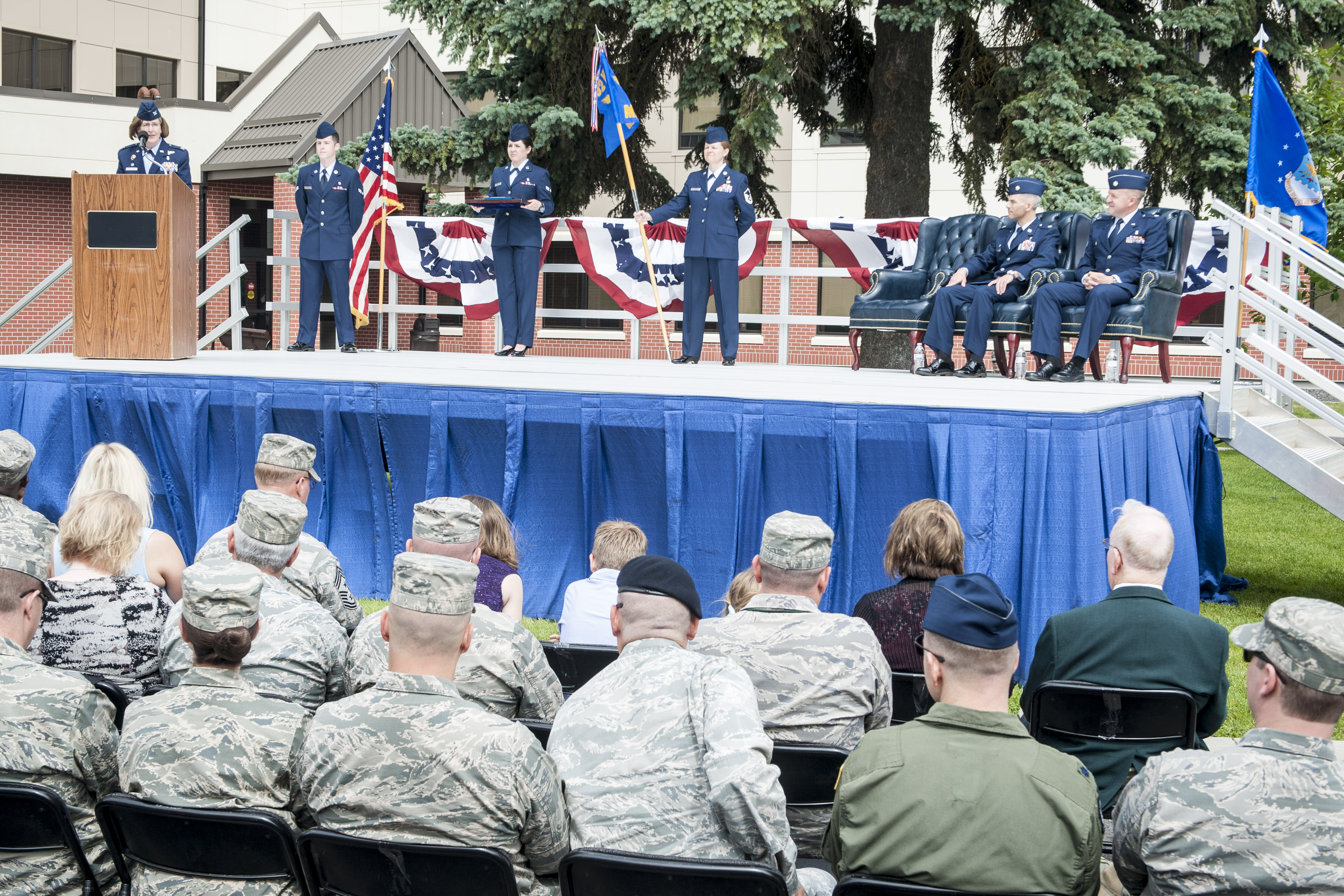 92nd MDOS changes command > Fairchild Air Force Base > Article Display