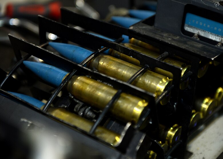 Ammo Airmen ‘load the fight’ for multinational exercises > Spangdahlem ...