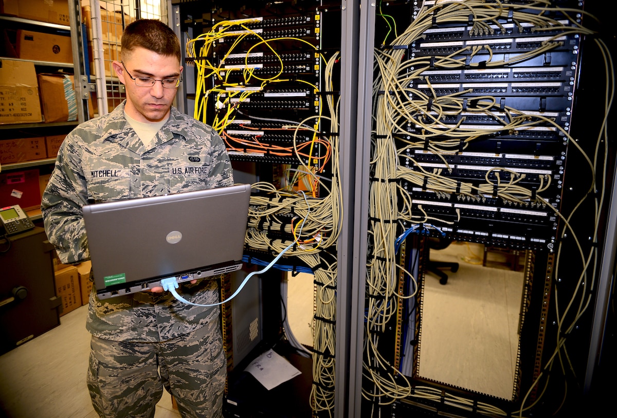 Cyber Transport: Sustaining base networks > Royal Air Force Lakenheath ...