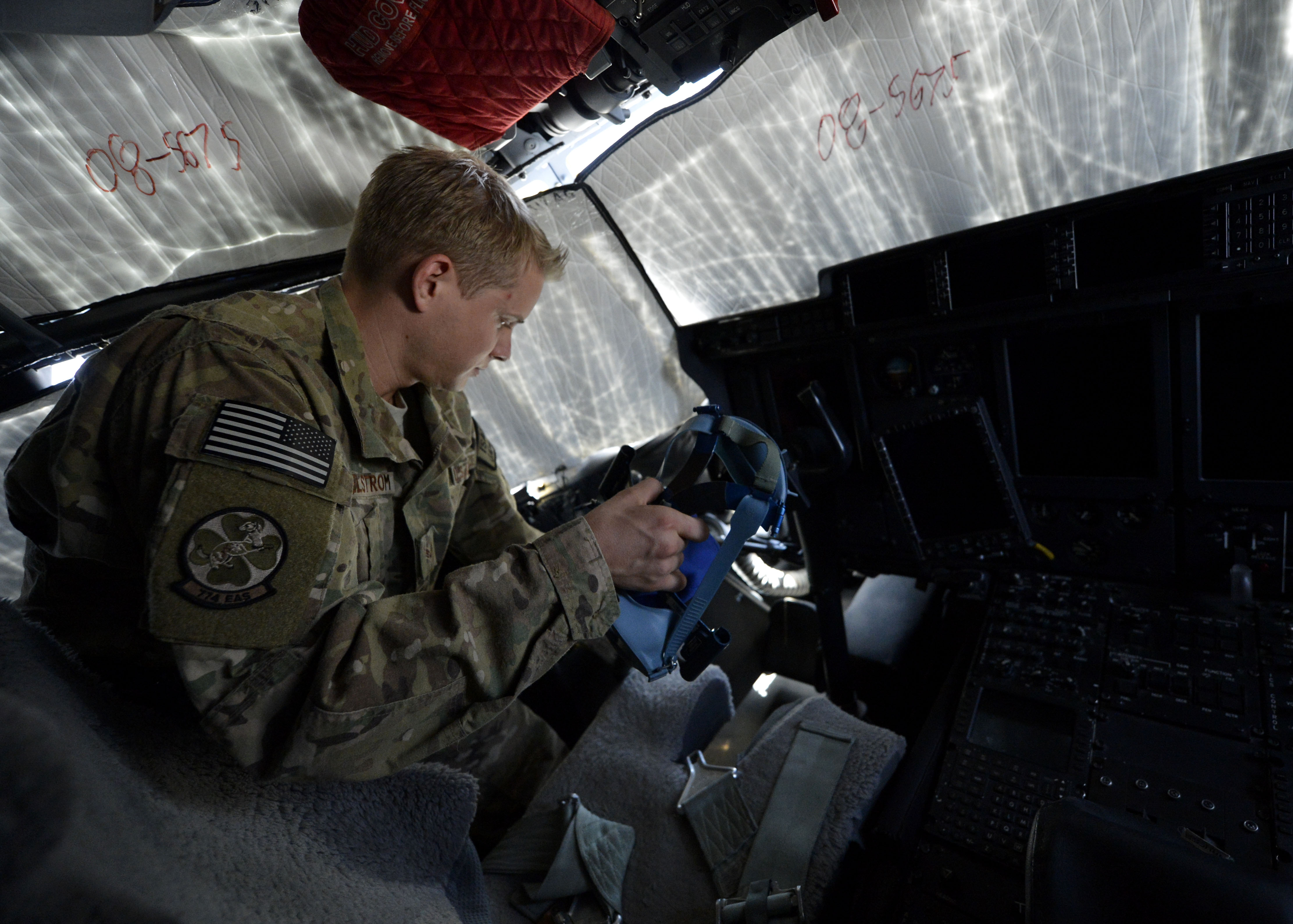 Photo Essay: Aircrew Flight Equipment ensures safety > U.S. Air Forces ...