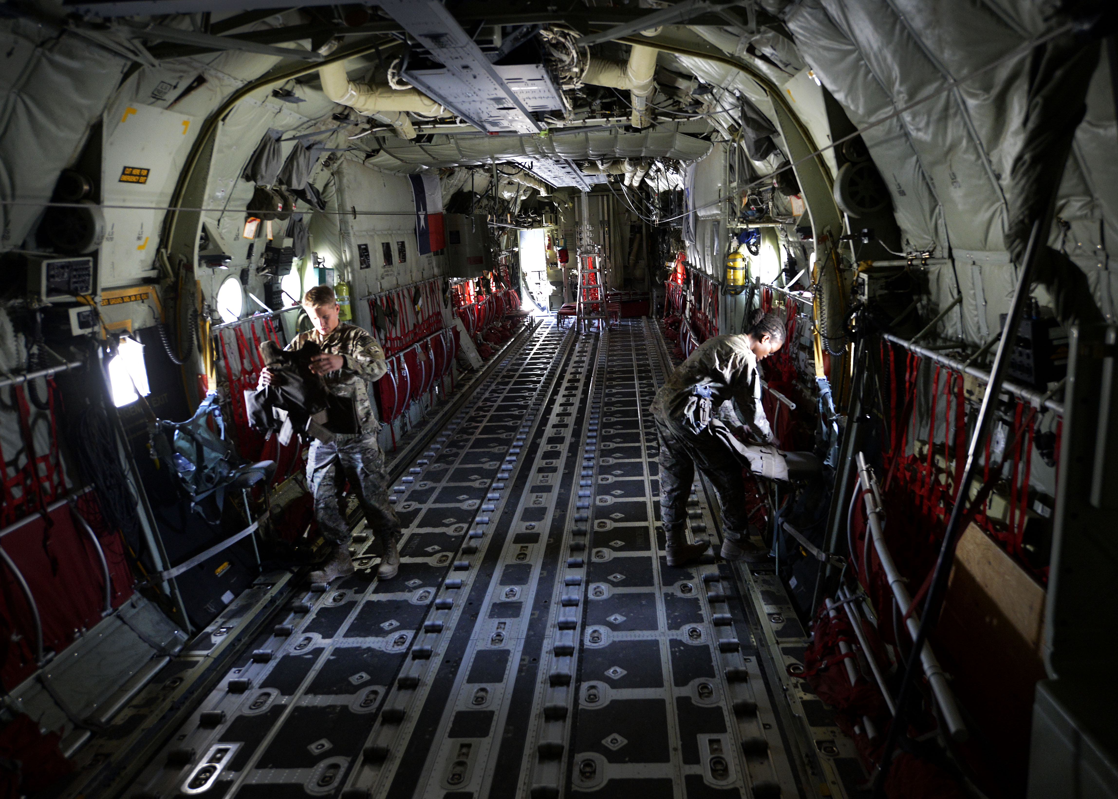 Photo Essay: Aircrew Flight Equipment ensures safety > U.S. Air Forces ...