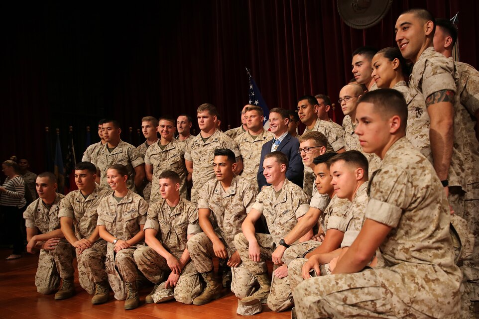 Cpl. Kyle Carpenter visits Camp Pendleton > United States Marine Corps ...