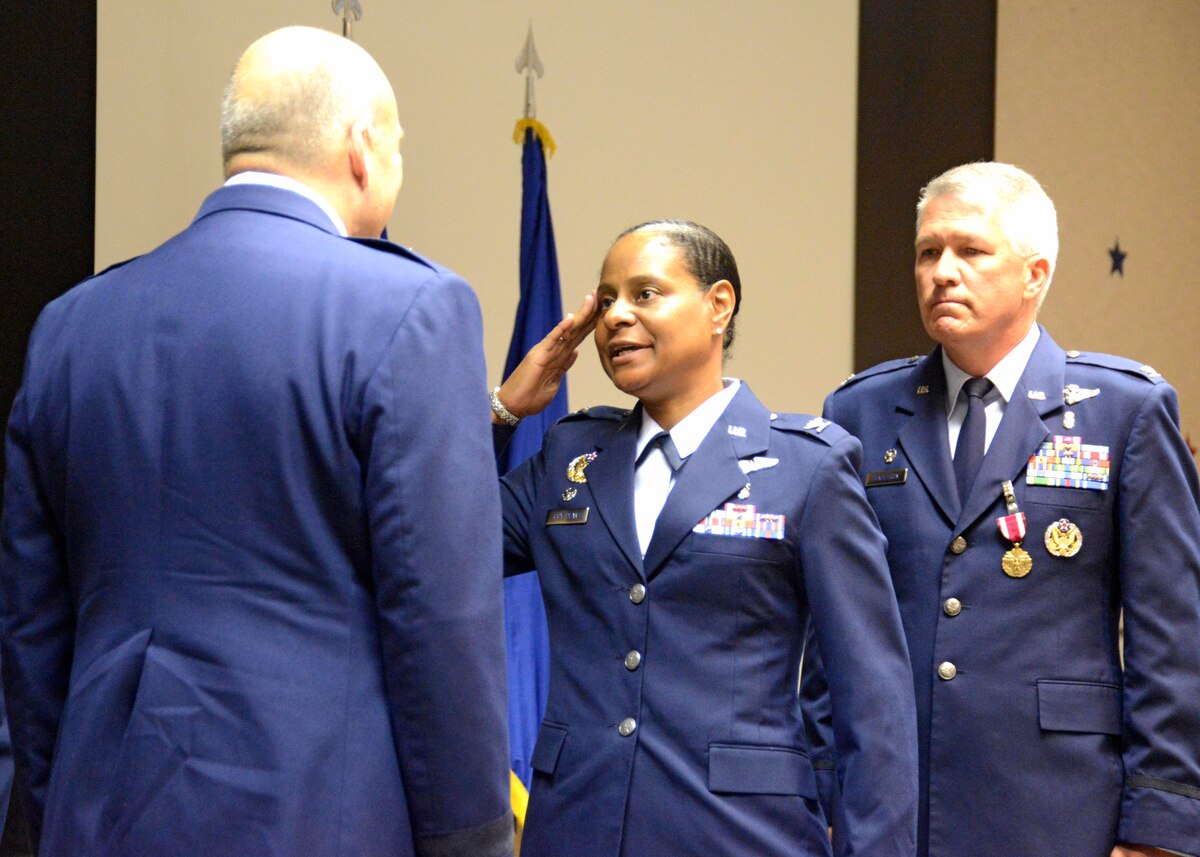 Cox-Dean assumes command of 412th MDG > Edwards Air Force Base ...