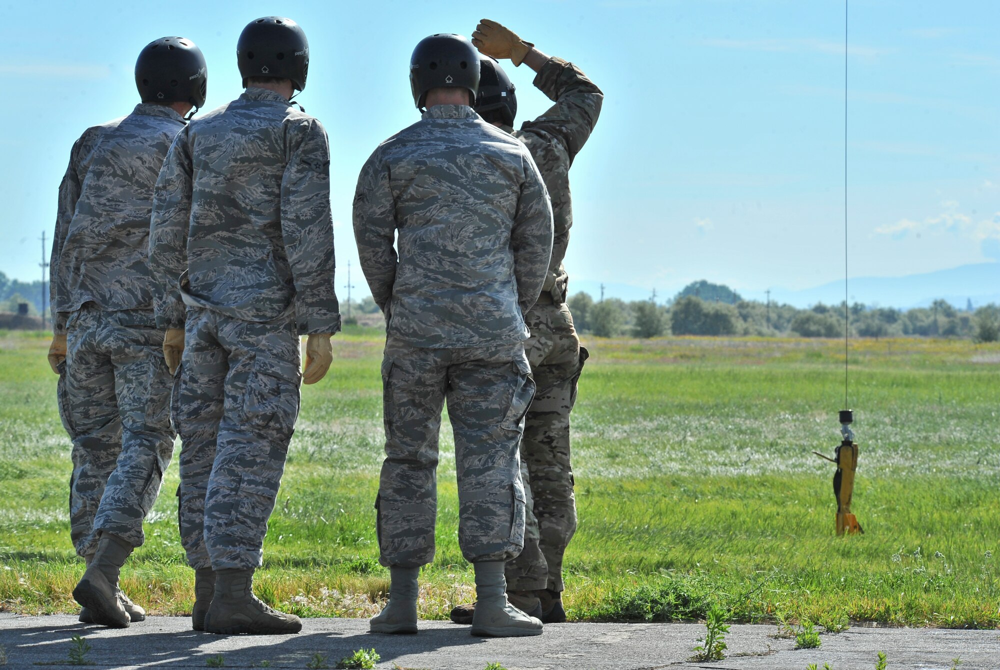 36th Rescue Flight gives 22nd Training Squadron students a lift ...
