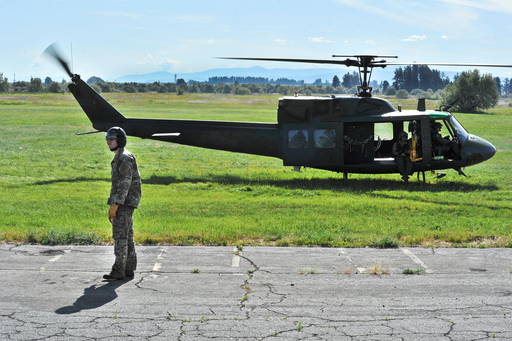 36th Rescue Flight gives 22nd Training Squadron students a lift ...