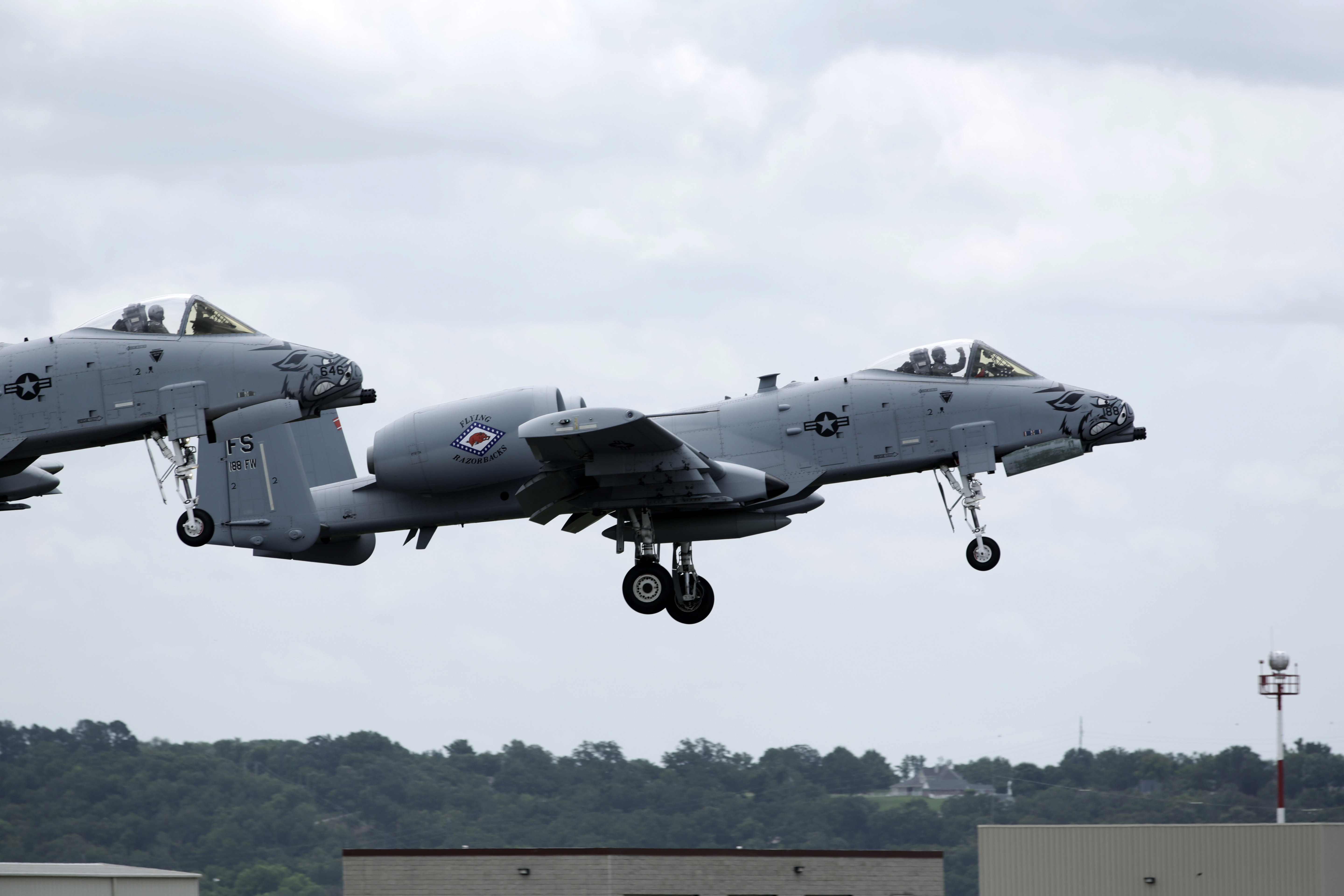 Flying Razorbacks bid farewell to A-10 aircraft > Air National Guard ...