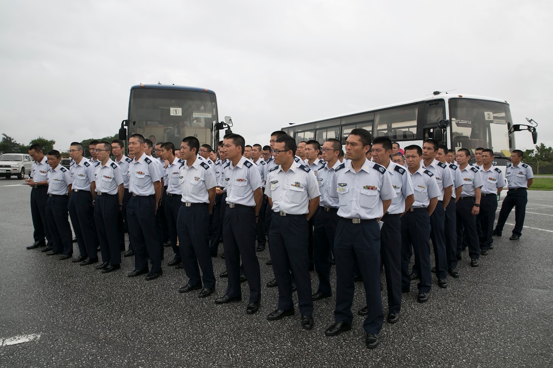 JASDF cadets tour MCAS Futenma, get up close look at Osprey