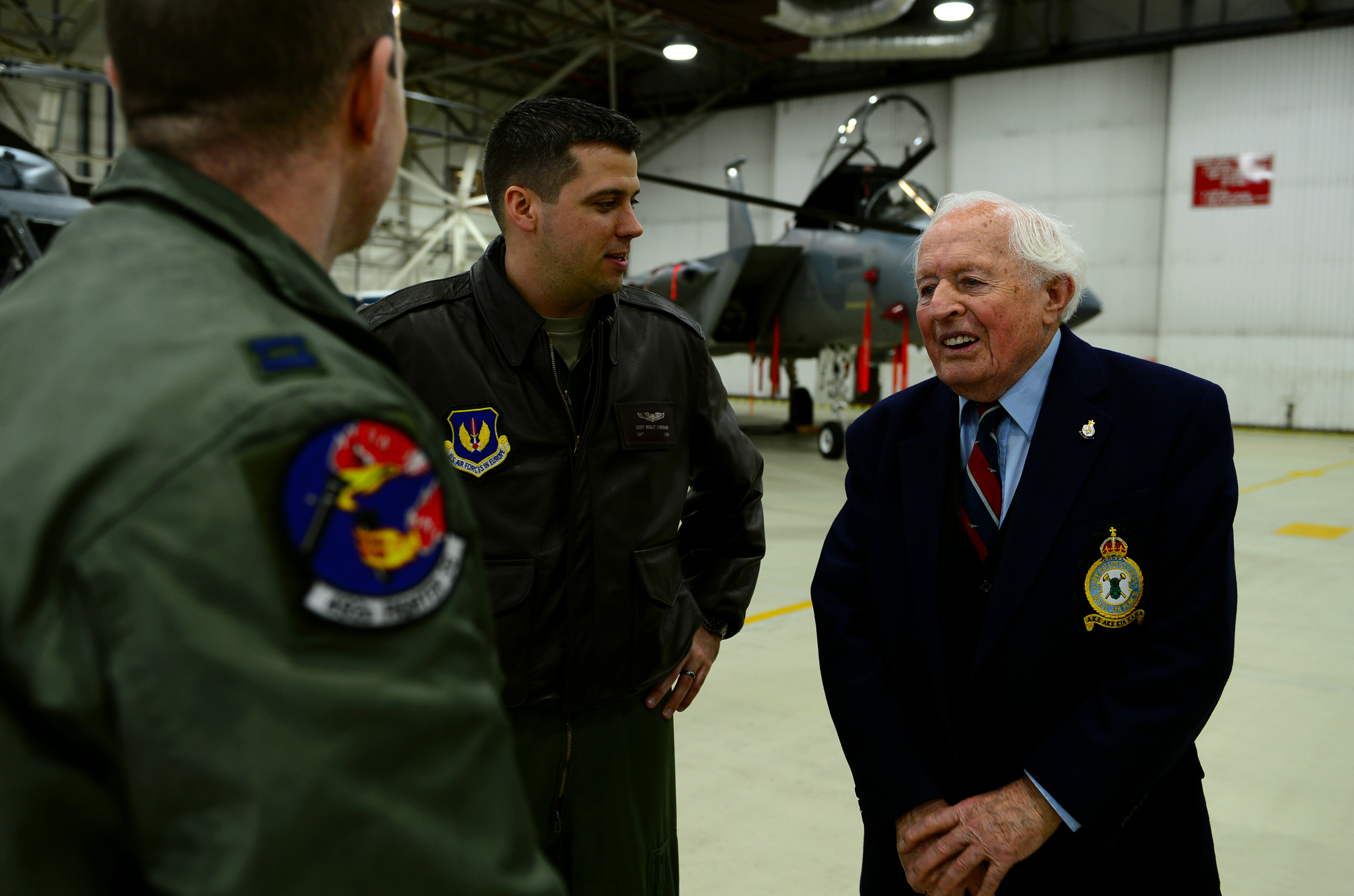 Liberty Wing hosts RAF WWII veteran > Royal Air Force Lakenheath ...