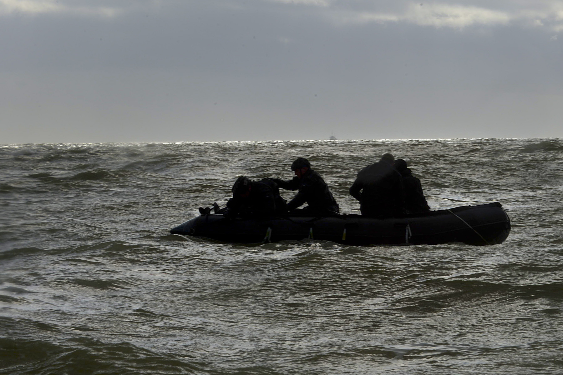 56th RQS, 7th SOS make a splash > Air Force Special Operations Command ...