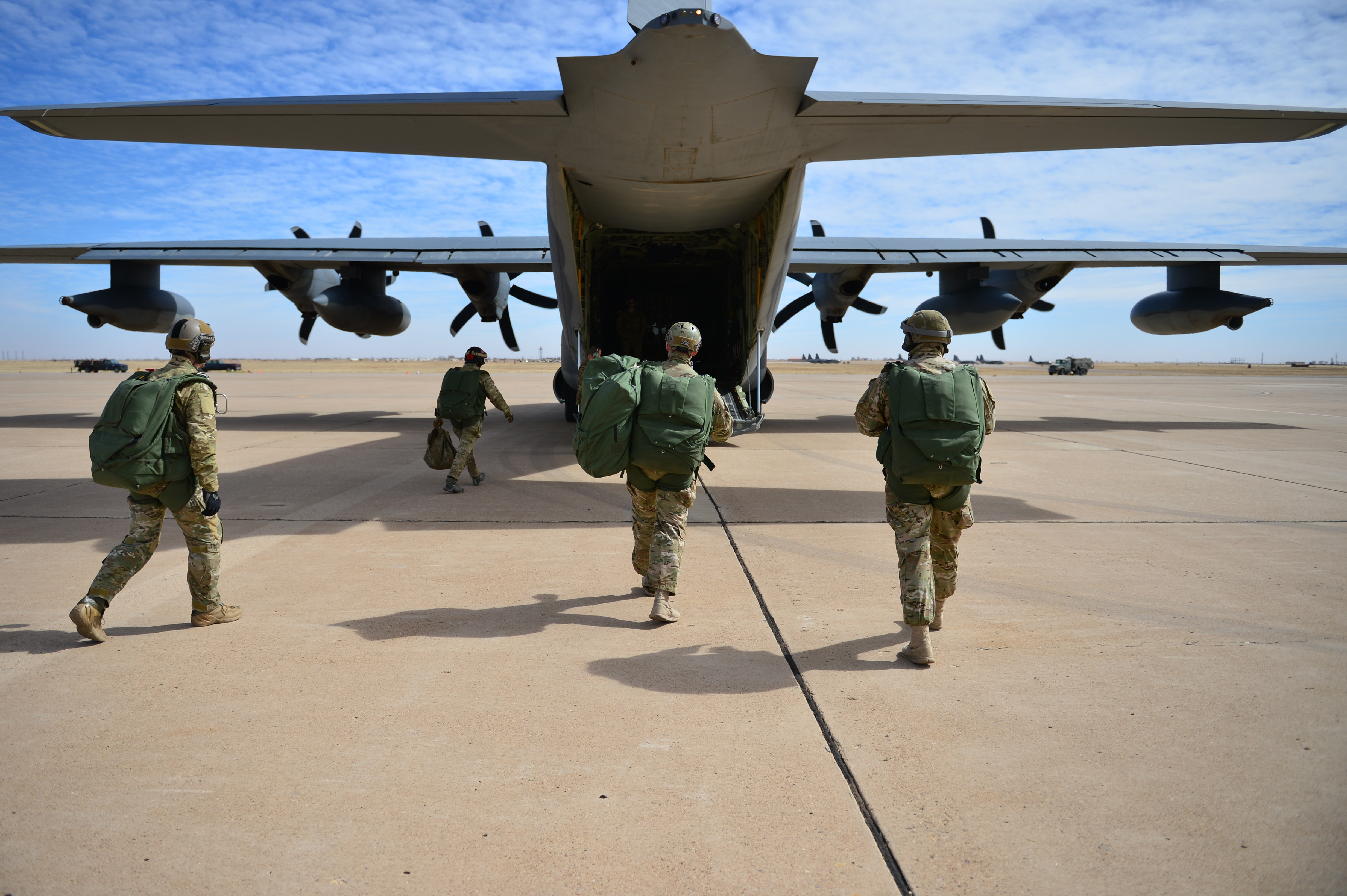 Historic 26 STS military free fall > Air Force Special Operations ...