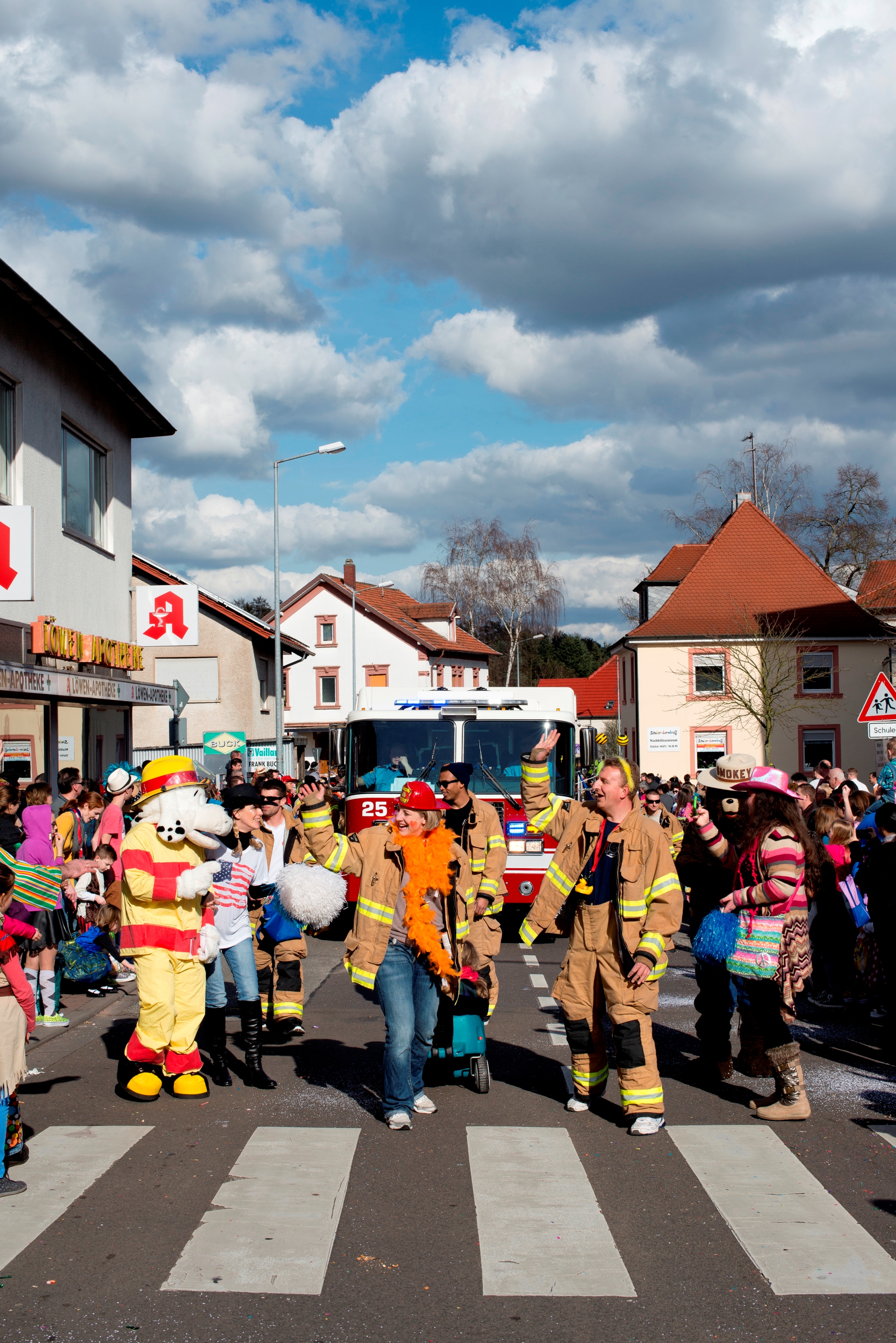 Family, friends find Fasching fun > U.S. Air Forces in Europe - Air ...