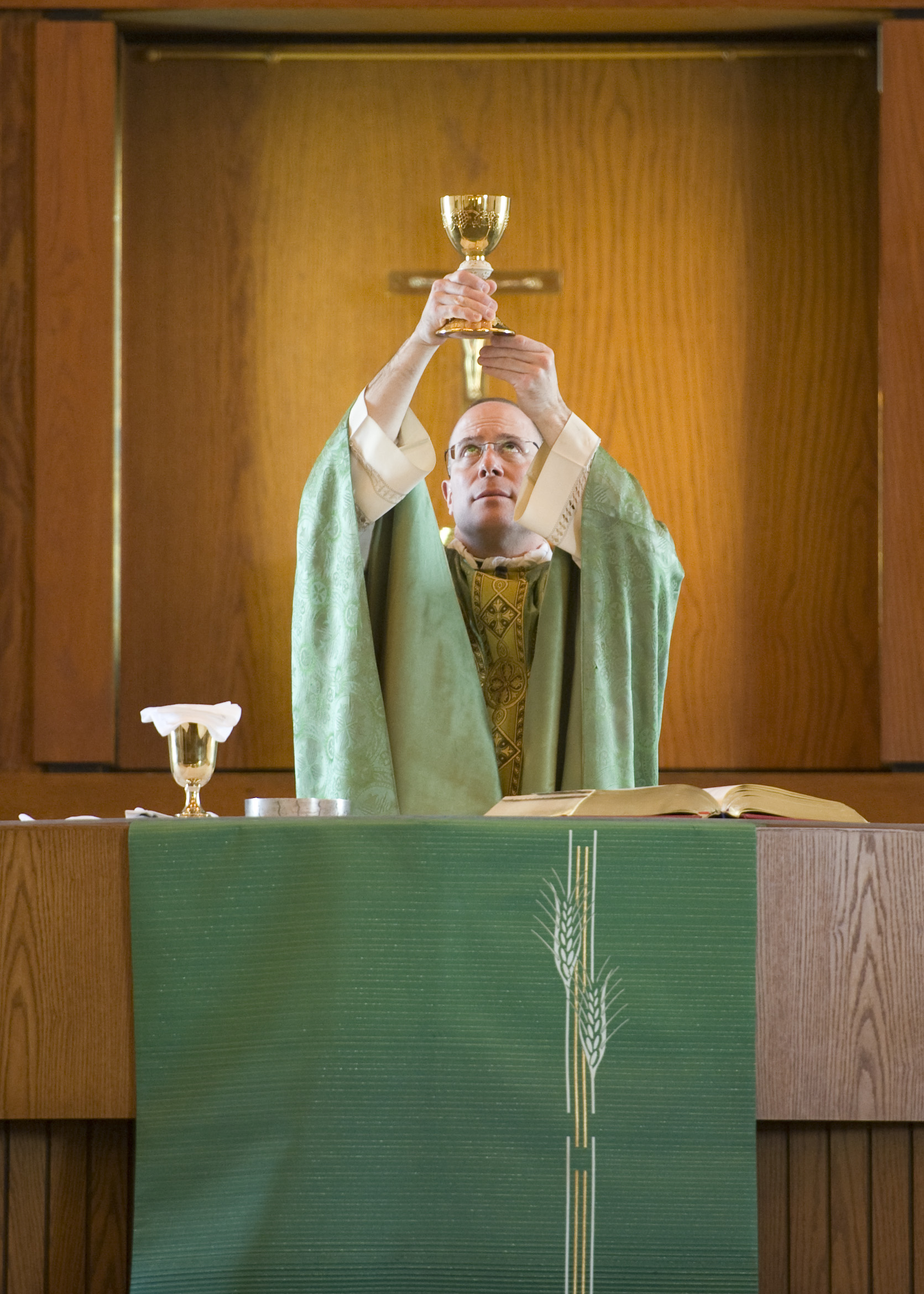Through Airmen's Eyes: Priest, Chaplain, Airman > Dover Air Force Base ...