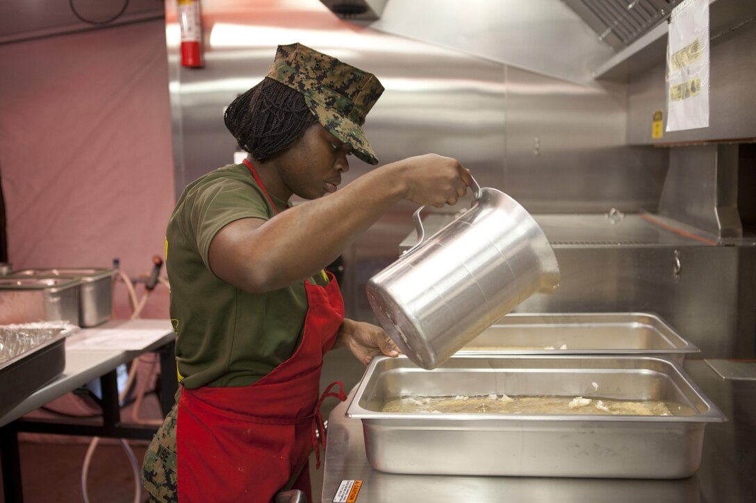 Food service Marines compete for best mess in Corps