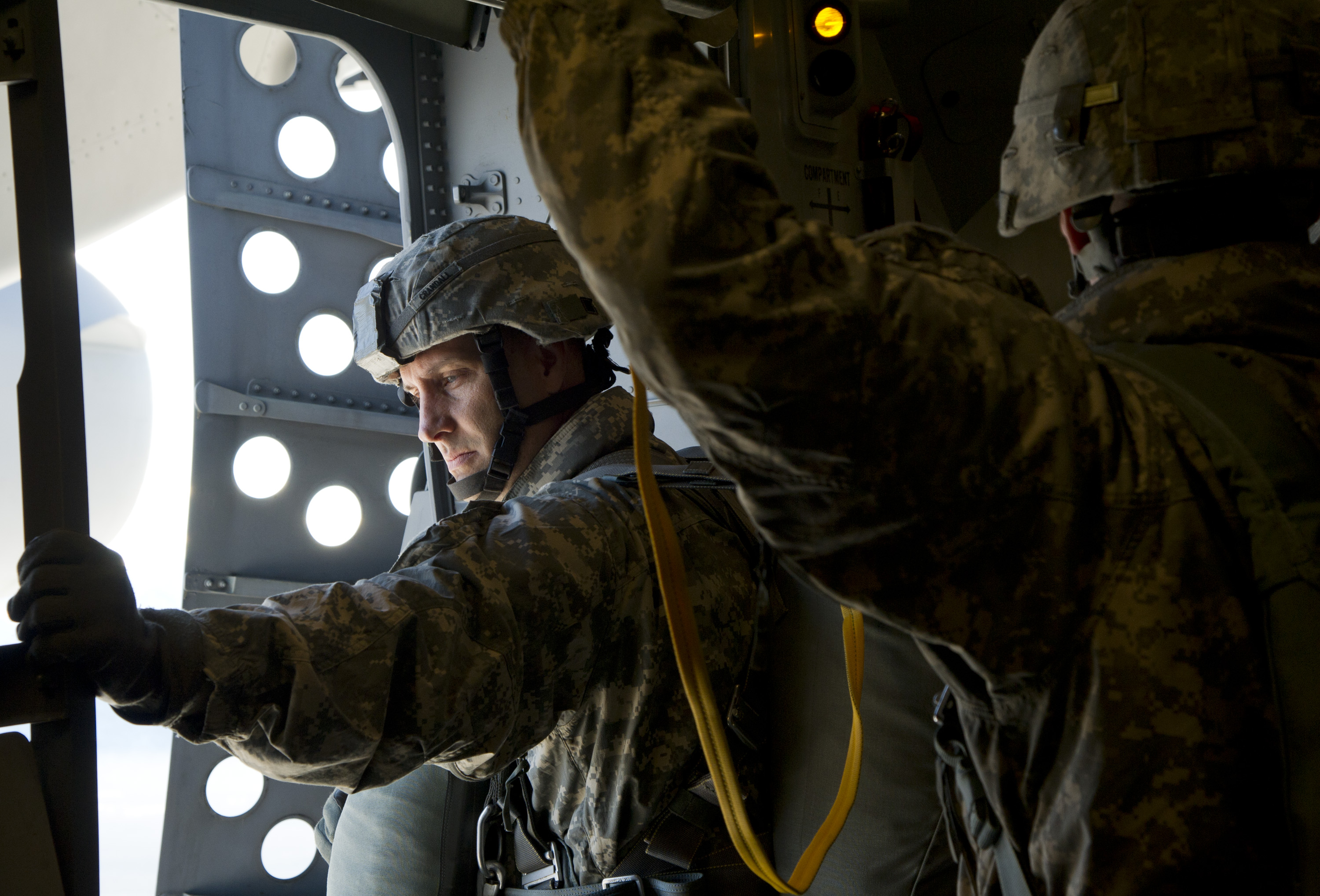 725th Brigade Support Battalion Air Drop > Joint Base Elmendorf ...