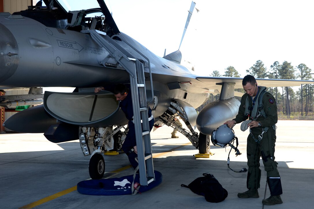 Aerospace Control Alert F-16 scramble